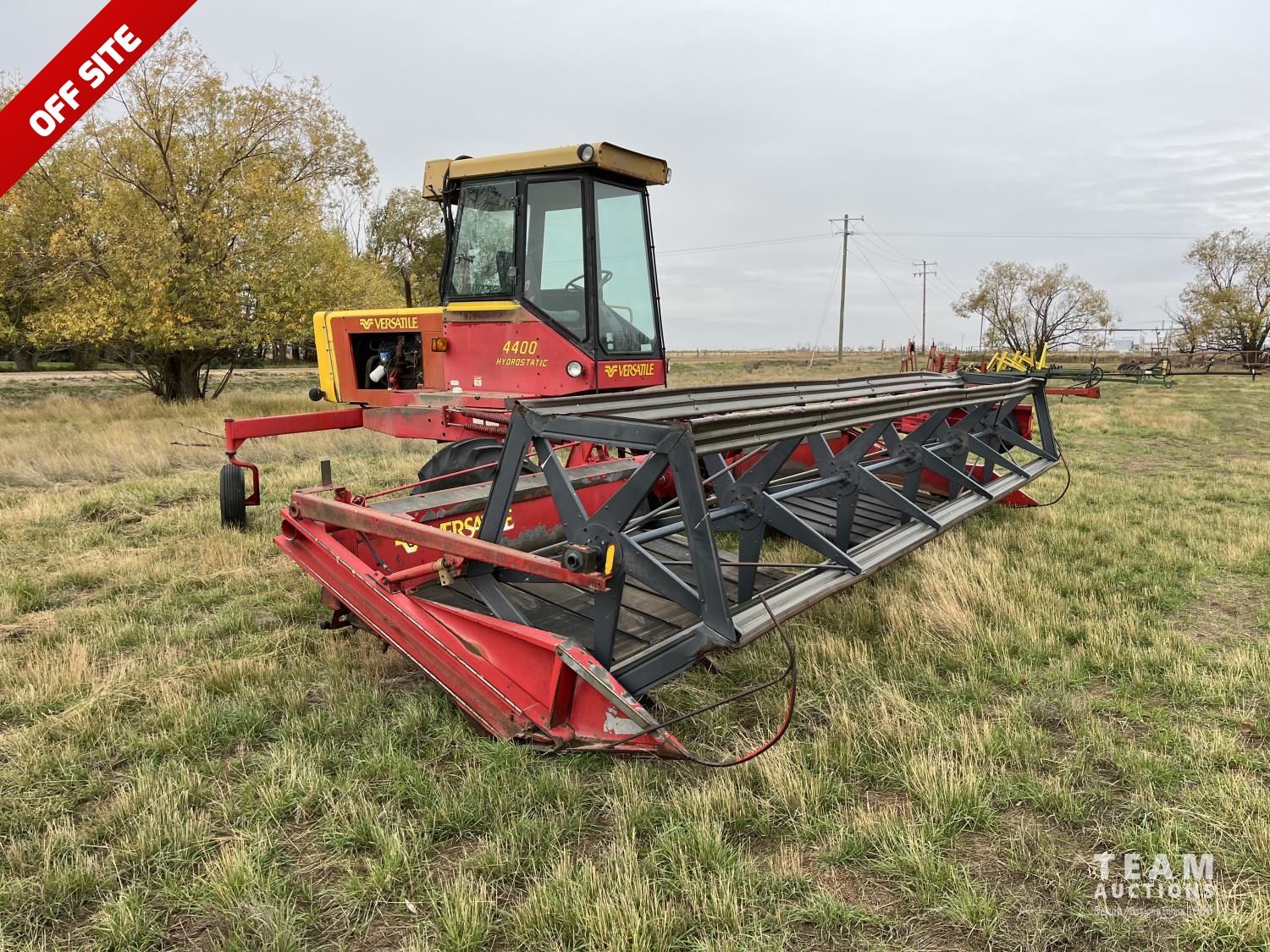 Versatile 4400 21 Ft Swather [24CA02001-005] | Team Auctions