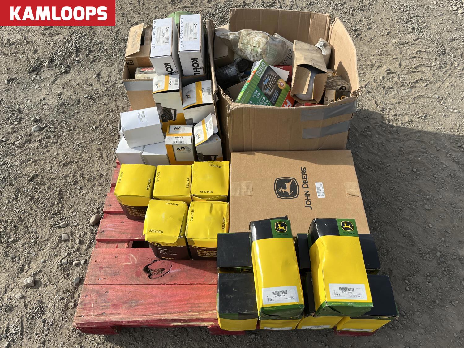 Assorted John Deere Air & Oil Filters (Unused) [25KF53002-017] | Team ...