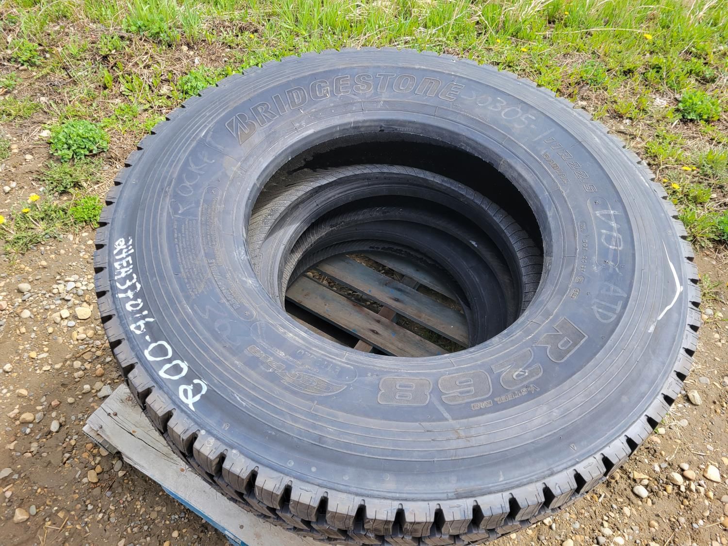 (2) Greatway DT966 11R22.5 Steer Tires and (1) Bridgestone R268 11R22.5 ...