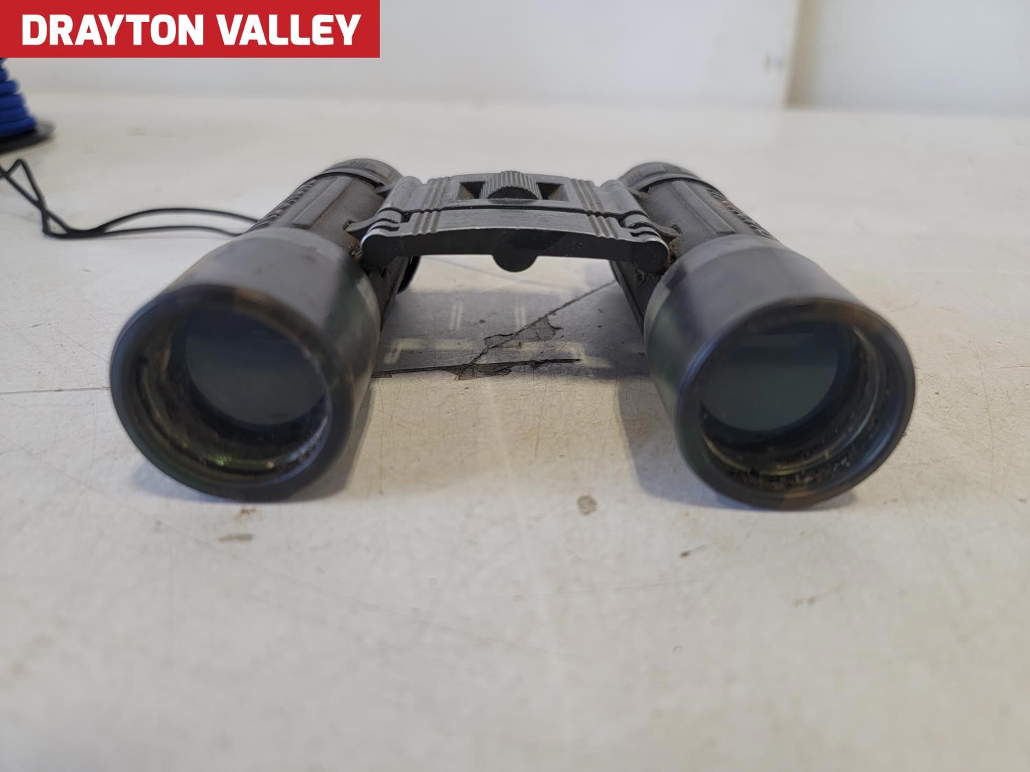 Bushnell 10X25 Binoculars [25ID05997-013] | Team Auctions