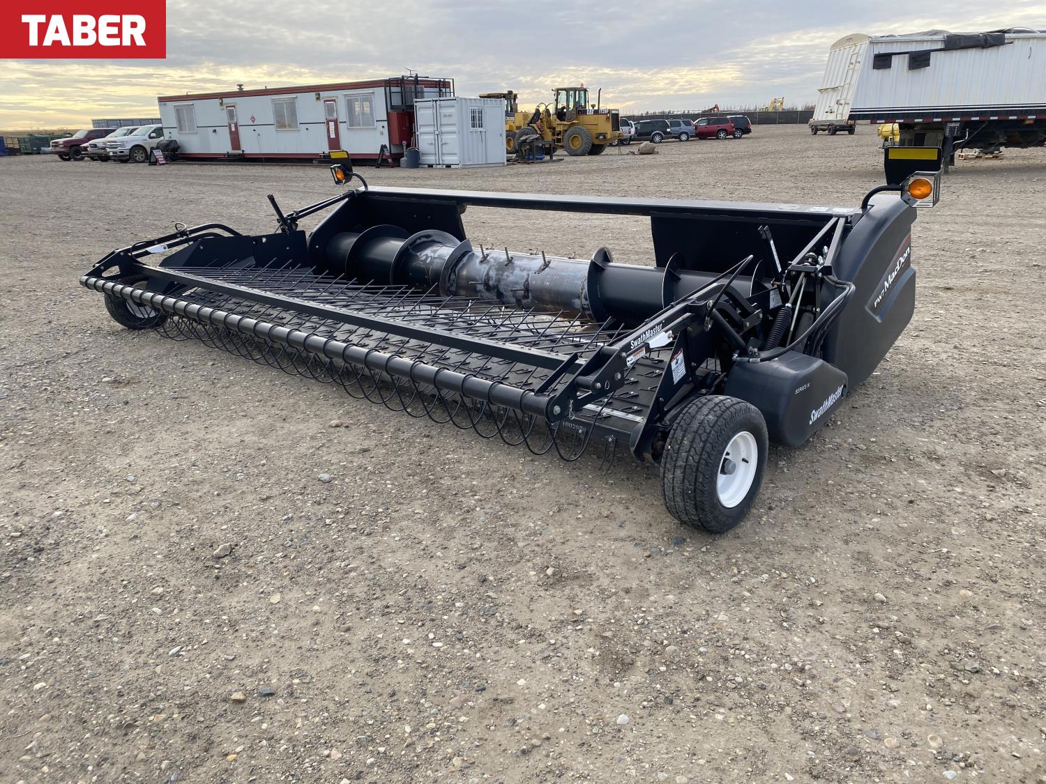 2013 MacDon PW7 15 ft Pickup Header [25KI02041-001] | Team Auctions