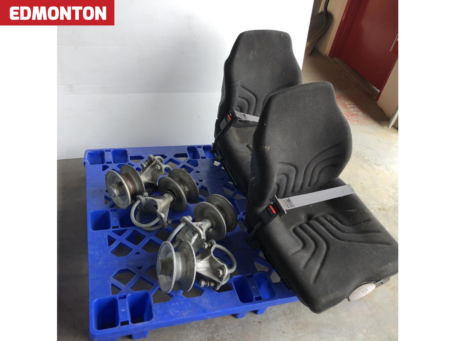 (2) Msg20 Forklift Seats [25JG10204-002] | Team Auctions