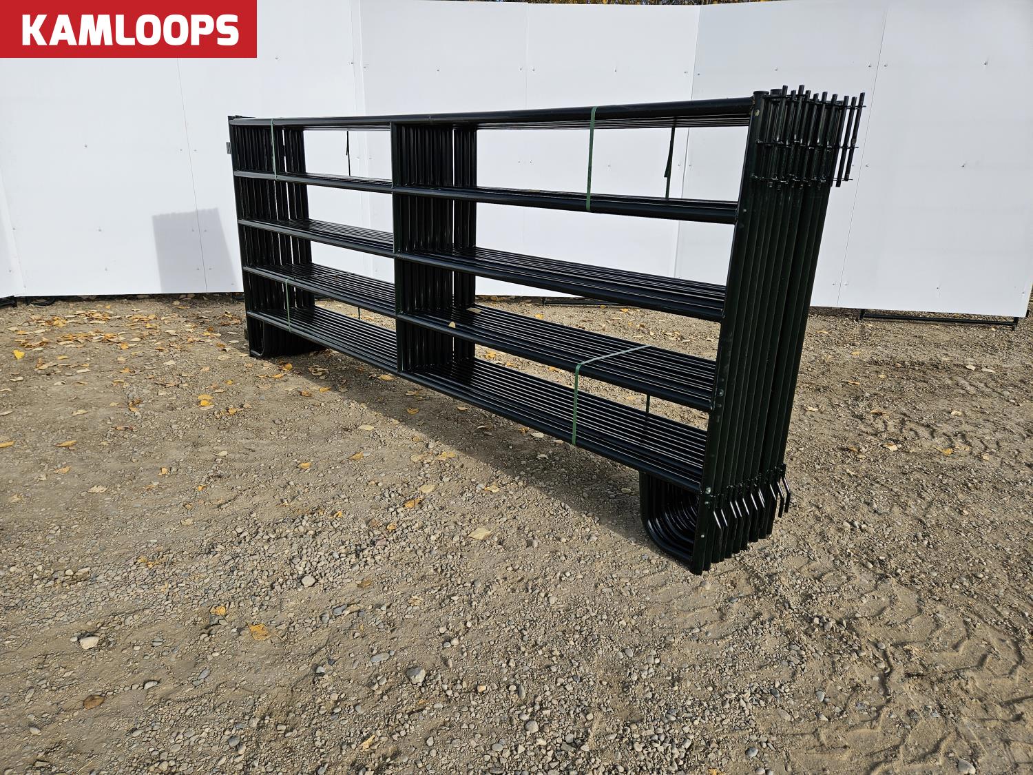 (12) 12 Ft Medium Duty 5 Bar Panels (Unused) [26BB10998-085] | Team ...
