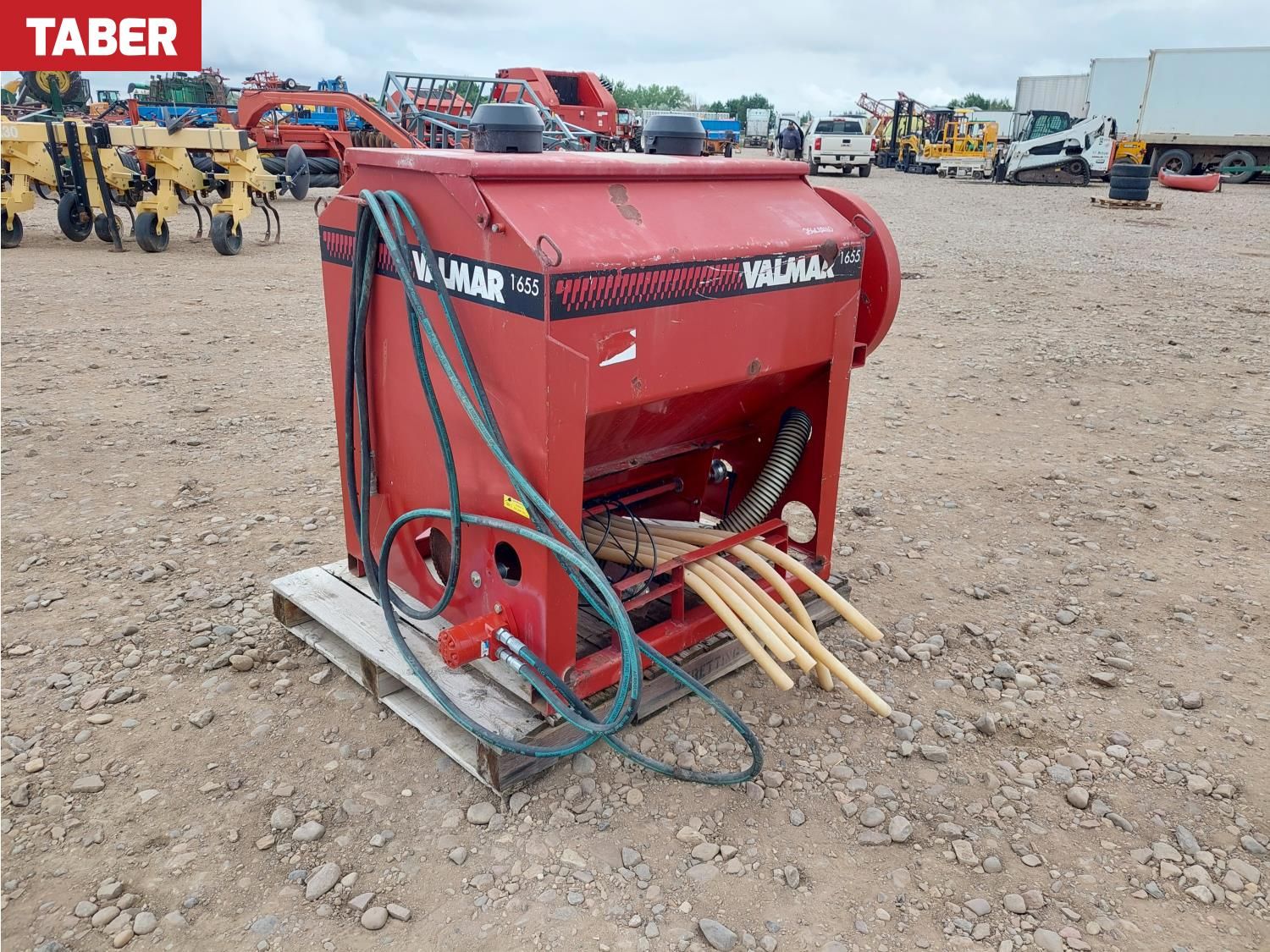Valmar 1655 Granular Applicator [25GC02160-001] | Team Auctions