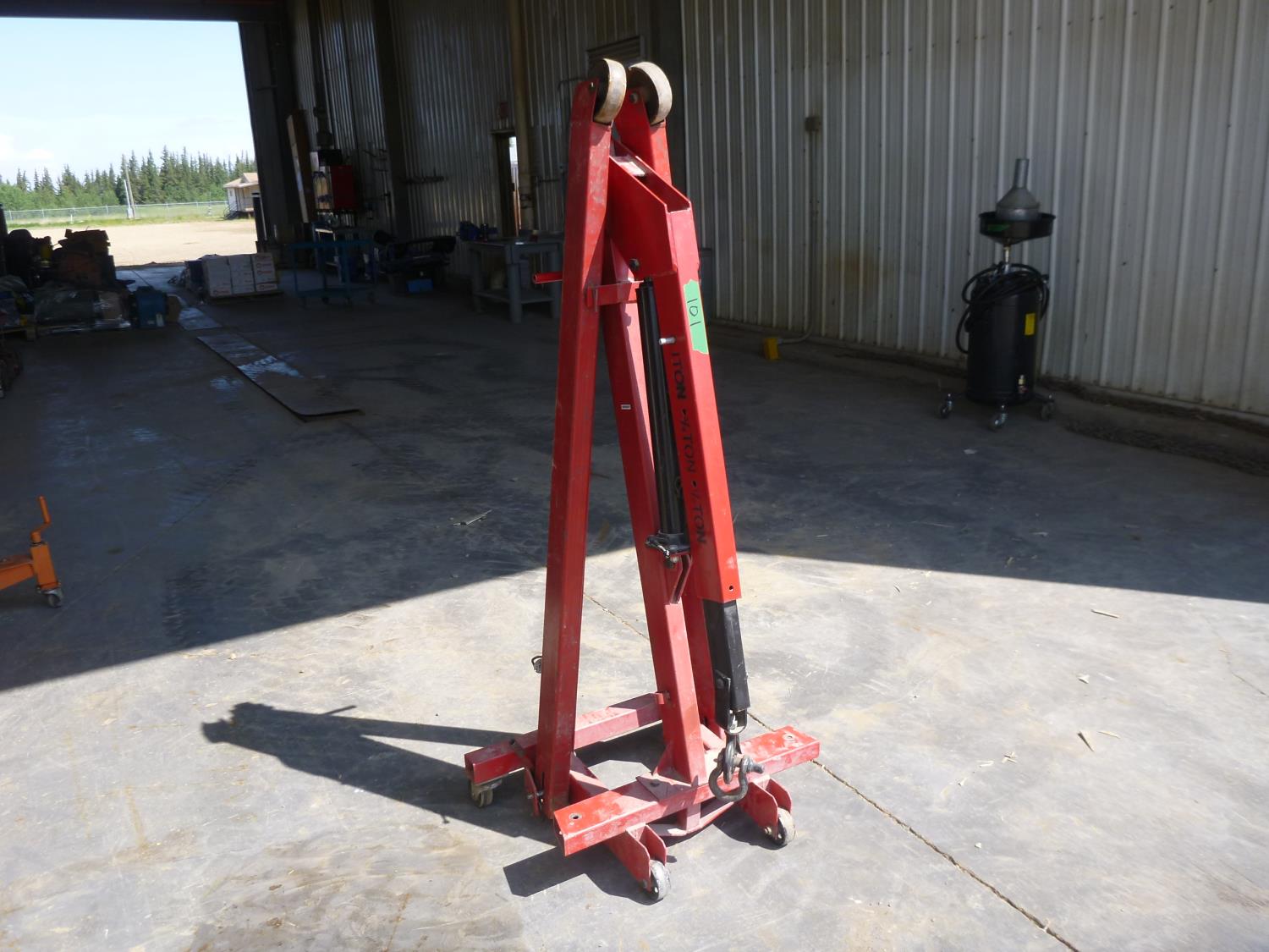 1 Ton Engine Hoist [25GG44001-101] | Team Auctions