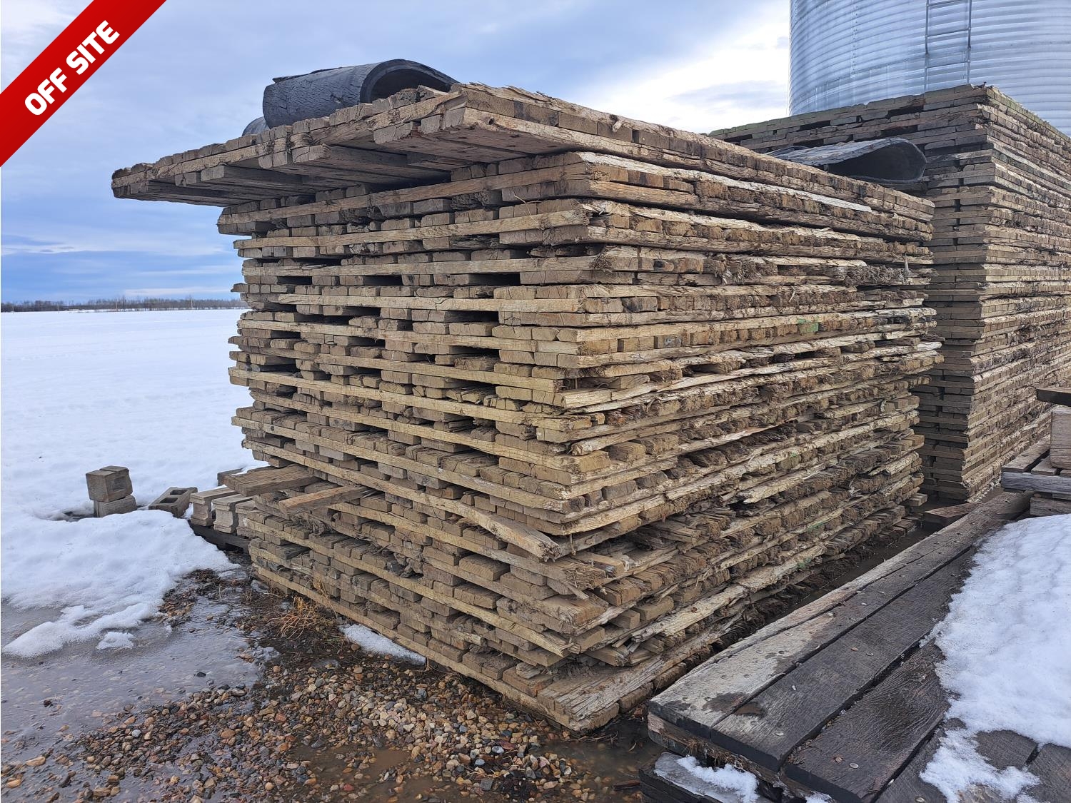 (20) Wooden Rig Mats [25DG10004-001] | Team Auctions