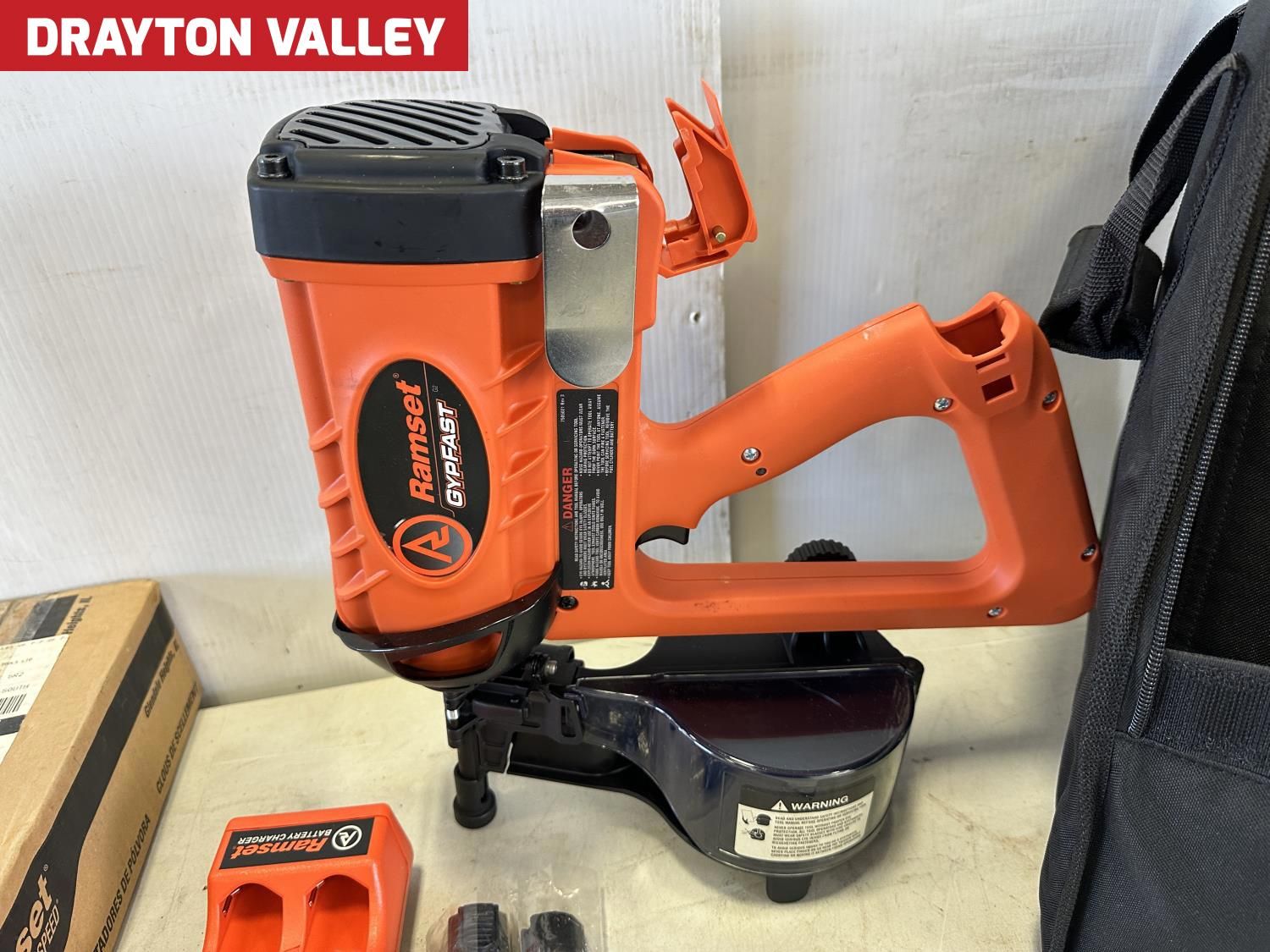 Ramset Gypfast Auto-Feed Fastener and 1000 Piece Powder Fasteners ...