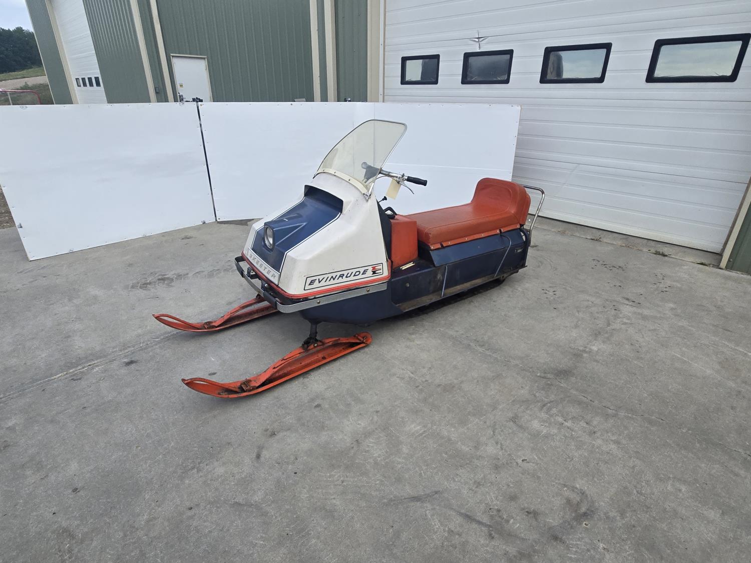1968 Evinrude Skeeter Snowmobile [25IJ05001-067] | Team Auctions