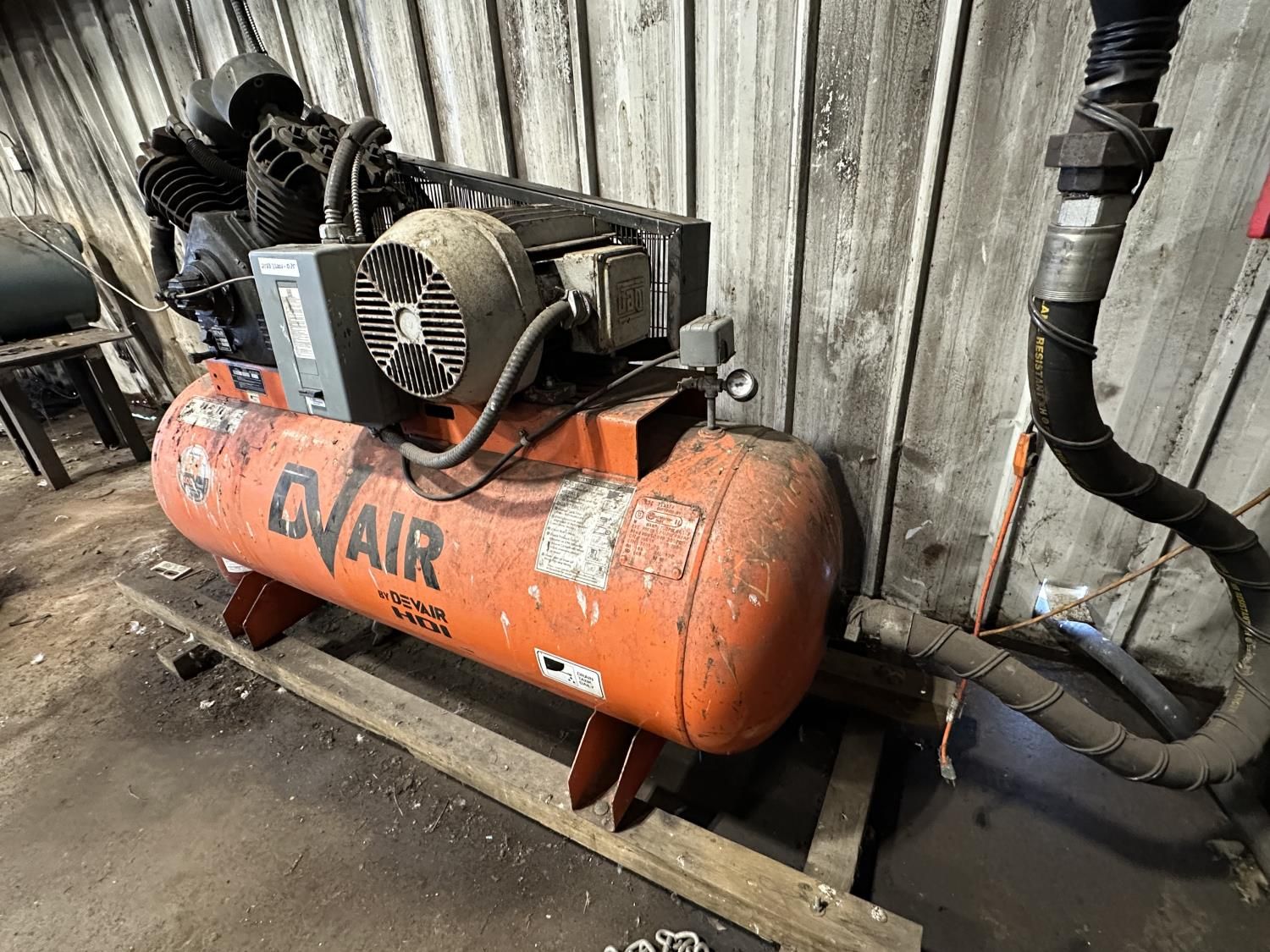 Devair 447 VAV-5062 120 Gallon Air Compressor [25CG32003-035] | Team ...