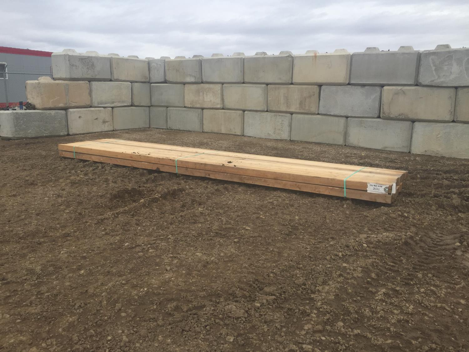 (24) 4 Inch X 4 Inch X 20 Ft Rough Cut Fir (Unused) [24CA18996-026 ...