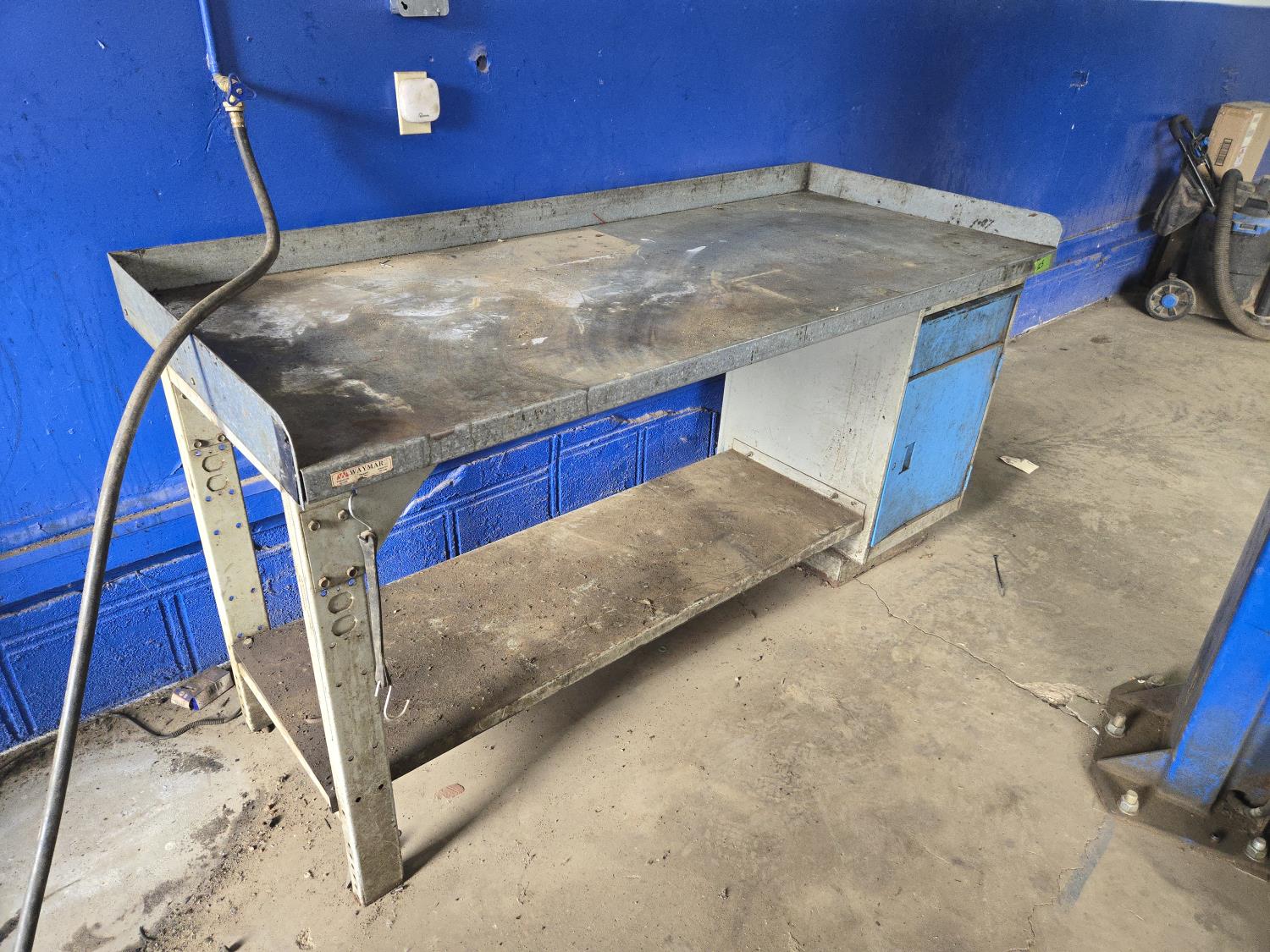 72 Inch Wide Metal Work Bench [24JM37001-125] | Team Auctions