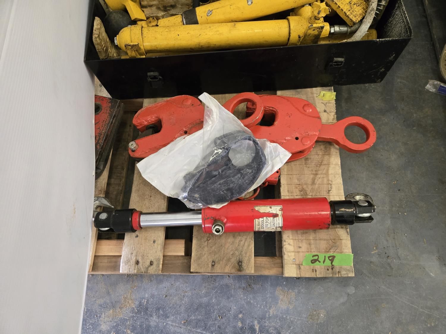 10 Ton Porta-Power, (2) Metal Lifting Clamps, Porta Power Hydraulic ...