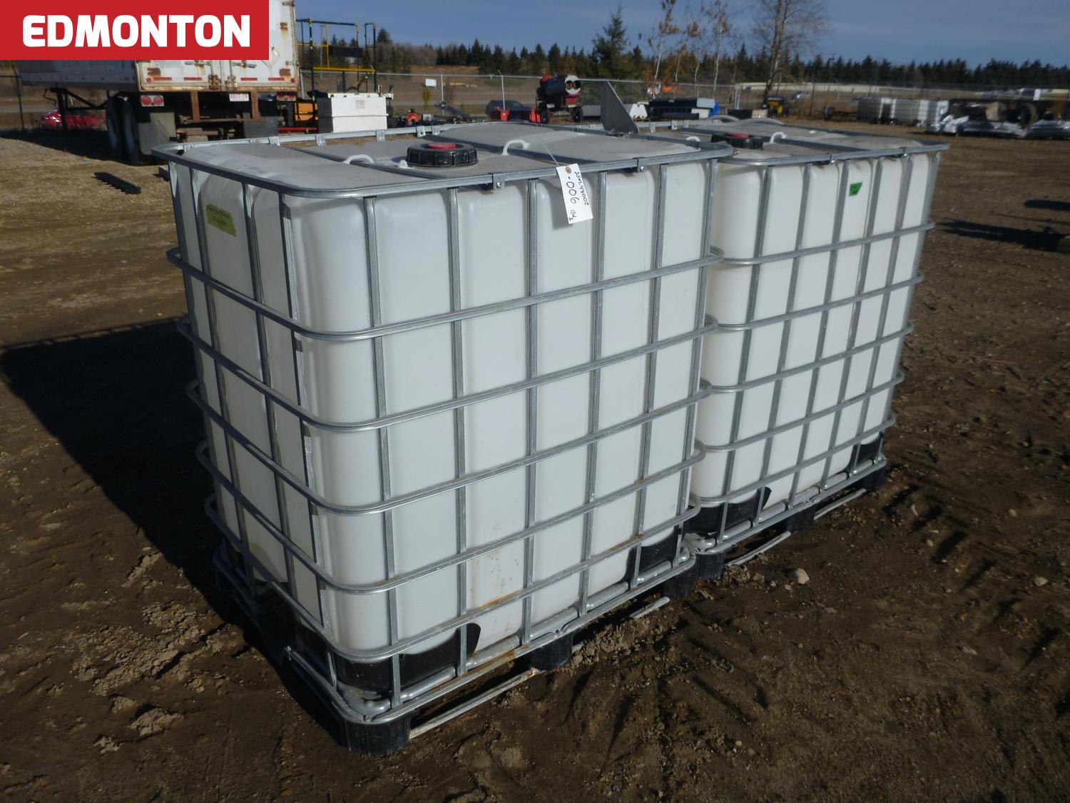 (2) 1,000 Liter Caged Poly Totes with Steel Pallet [25KL48002-006 ...