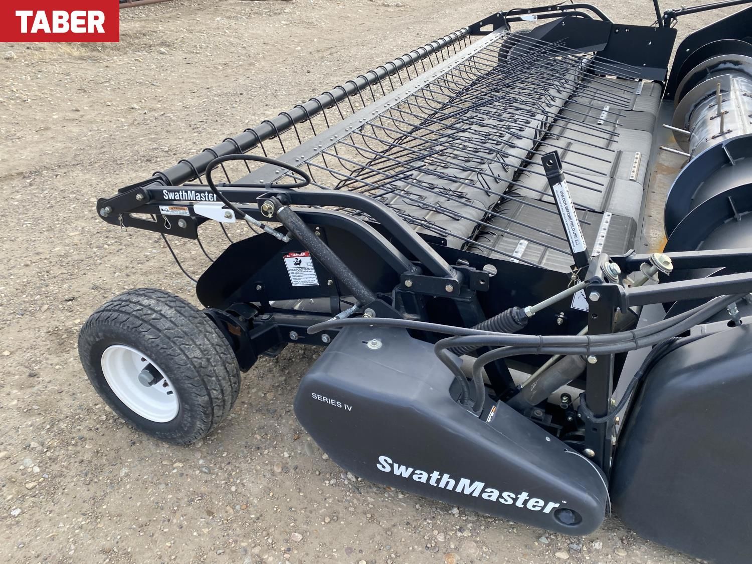 2013 MacDon PW7 15 ft Pickup Header [25KI02041-001] | Team Auctions