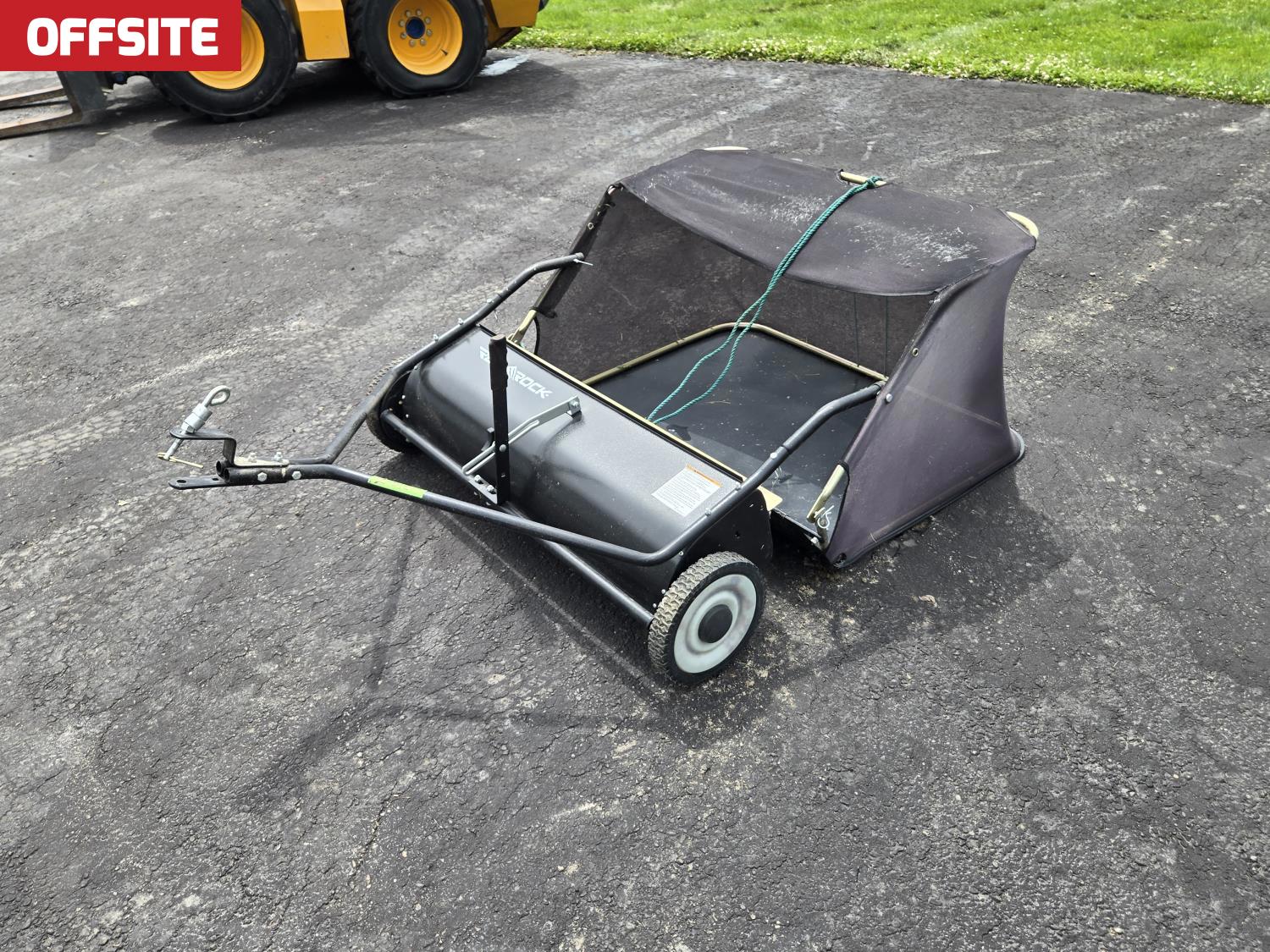 Red Rock 38 Inch Lawn Sweep [25GJ05002-018] | Team Auctions