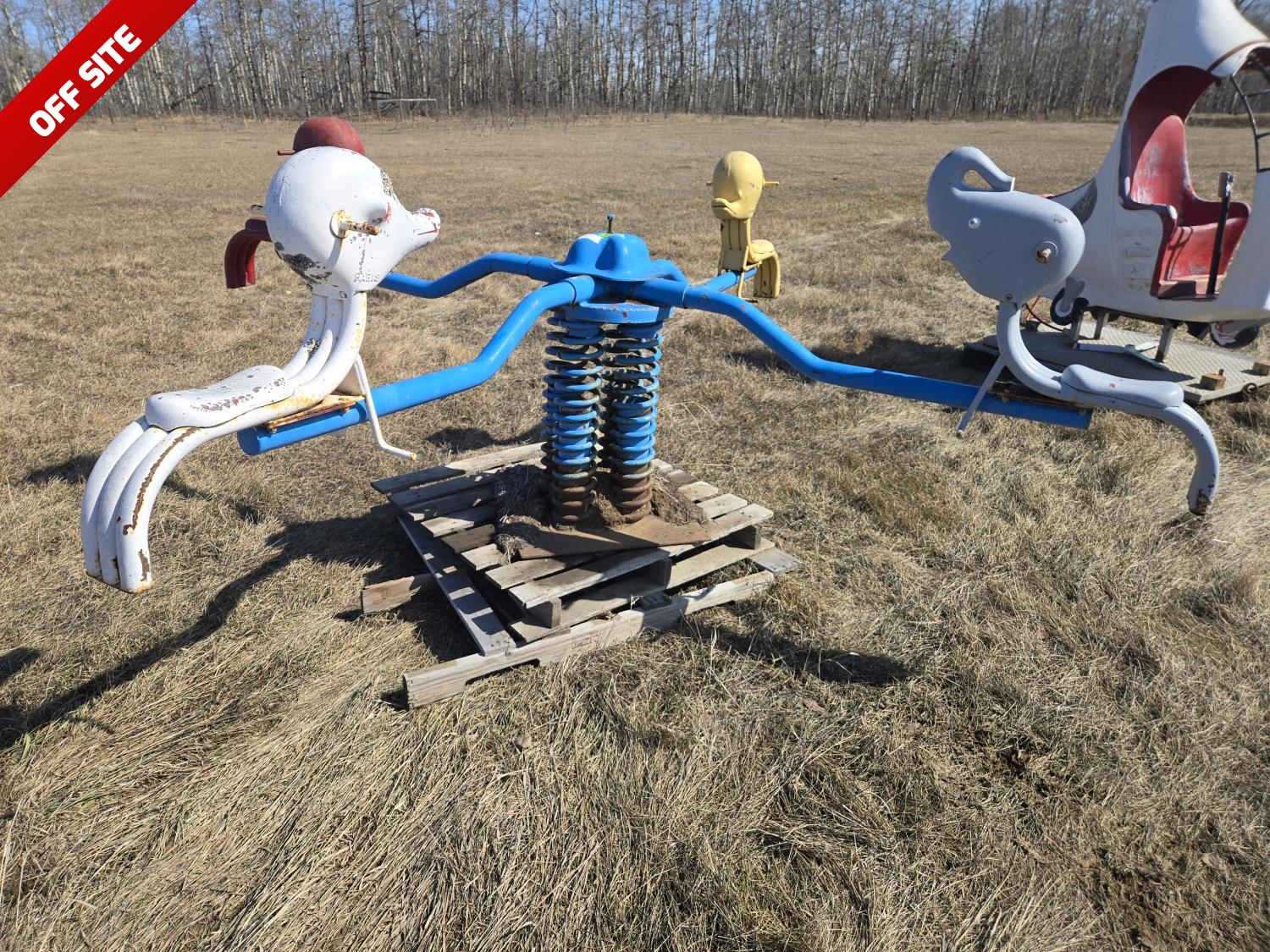 4 Person Spring Teeter Totter [25DK05001-264] | Team Auctions