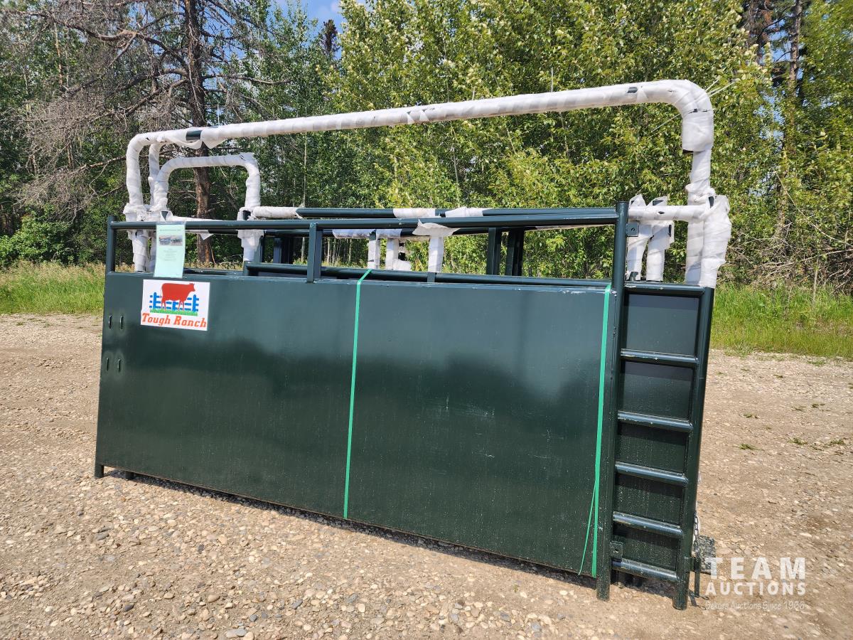 Heavy Duty 50 X 10 Ft Fully Sheeted Cattle Crowding Tub [23GJ18993-016 ...