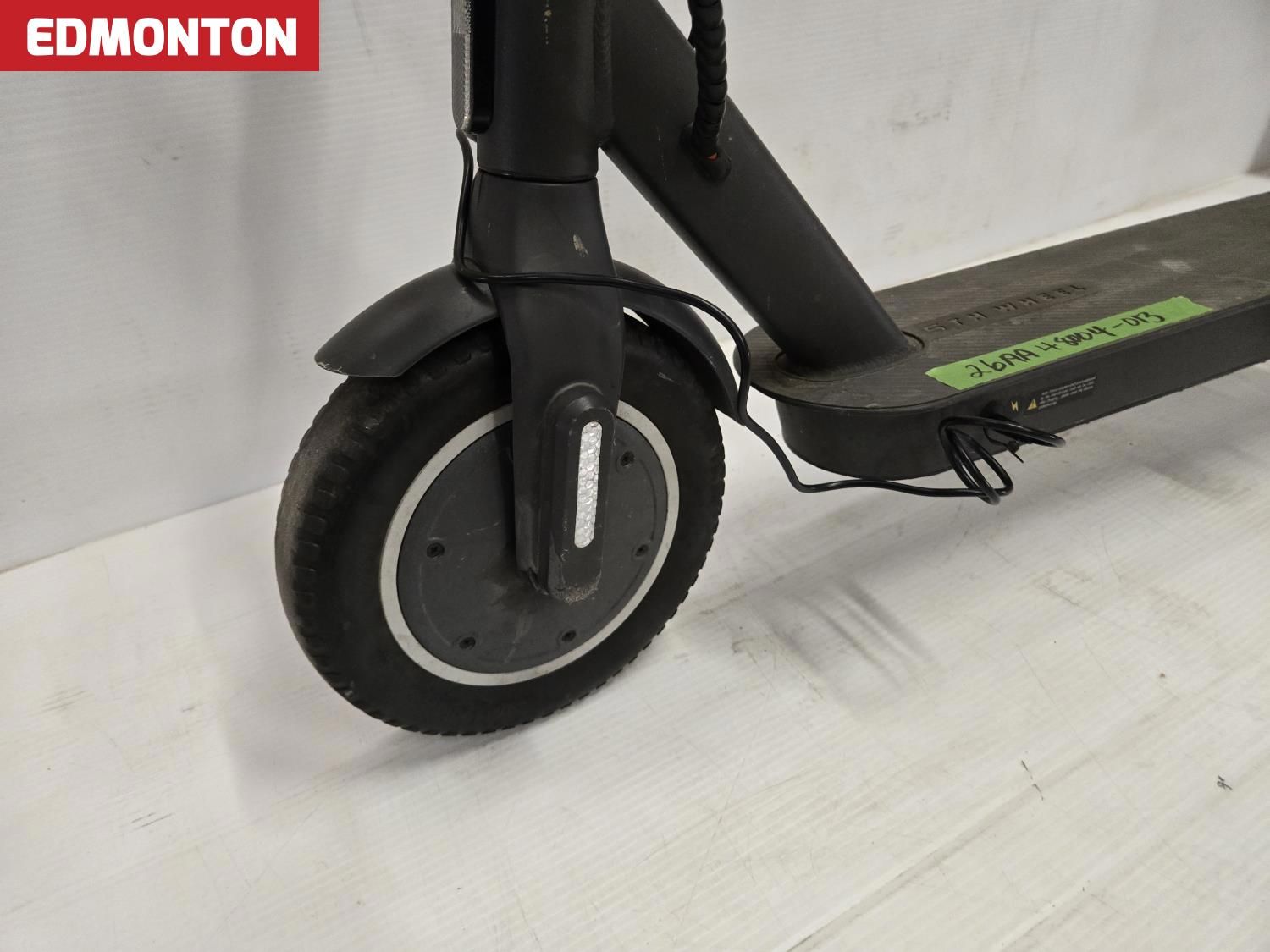 5TH Wheel Electric Scooter [26AA48004-013] | Team Auctions