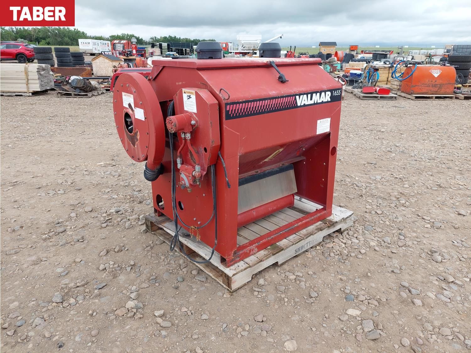 Valmar 1655 Granular Applicator [25GC02160-001] | Team Auctions