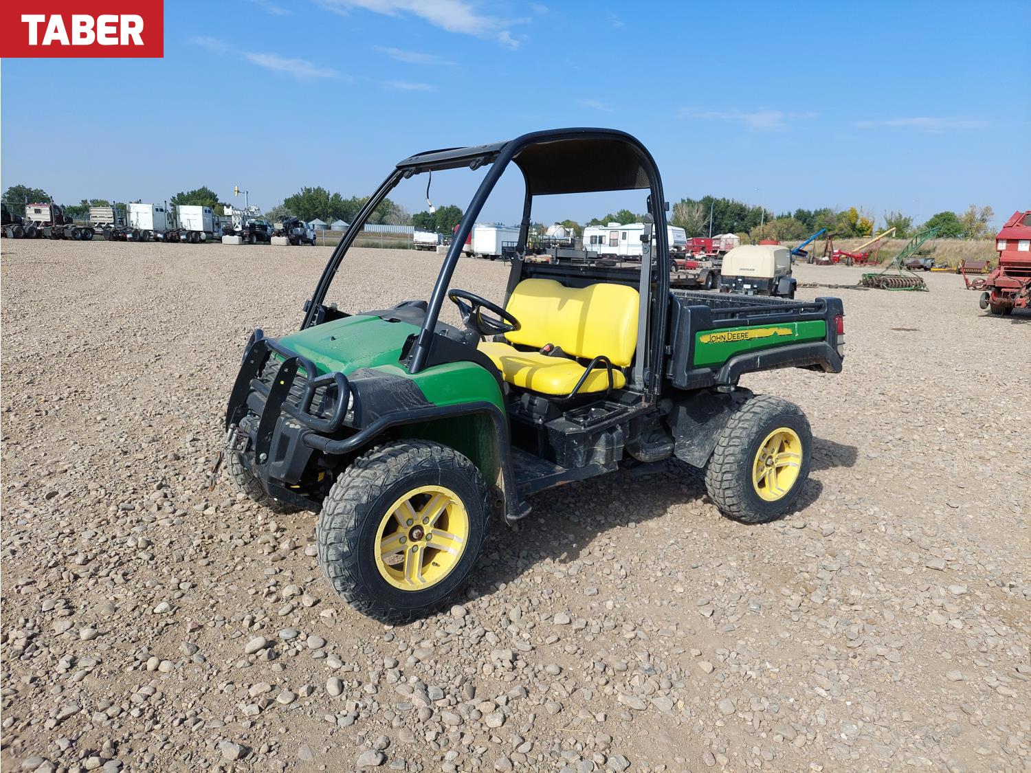 John Deere Gator 4X4 UTV [25IG24031-001] | Team Auctions