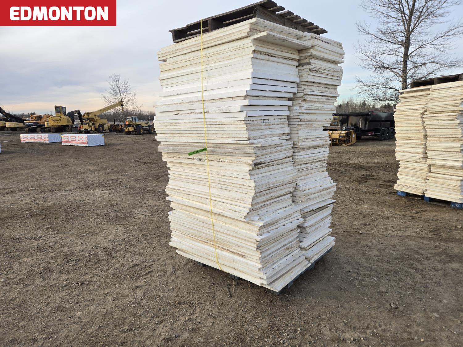 Large Qty of 23.5 Inch X 47 Inch Long Styrofoam Sheets [25KL48002-044 ...