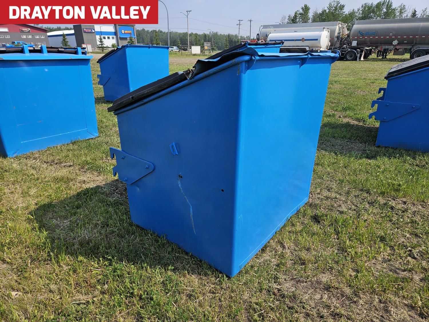4 Yard Waste Disposal Bin [25FH37039-014] | Team Auctions