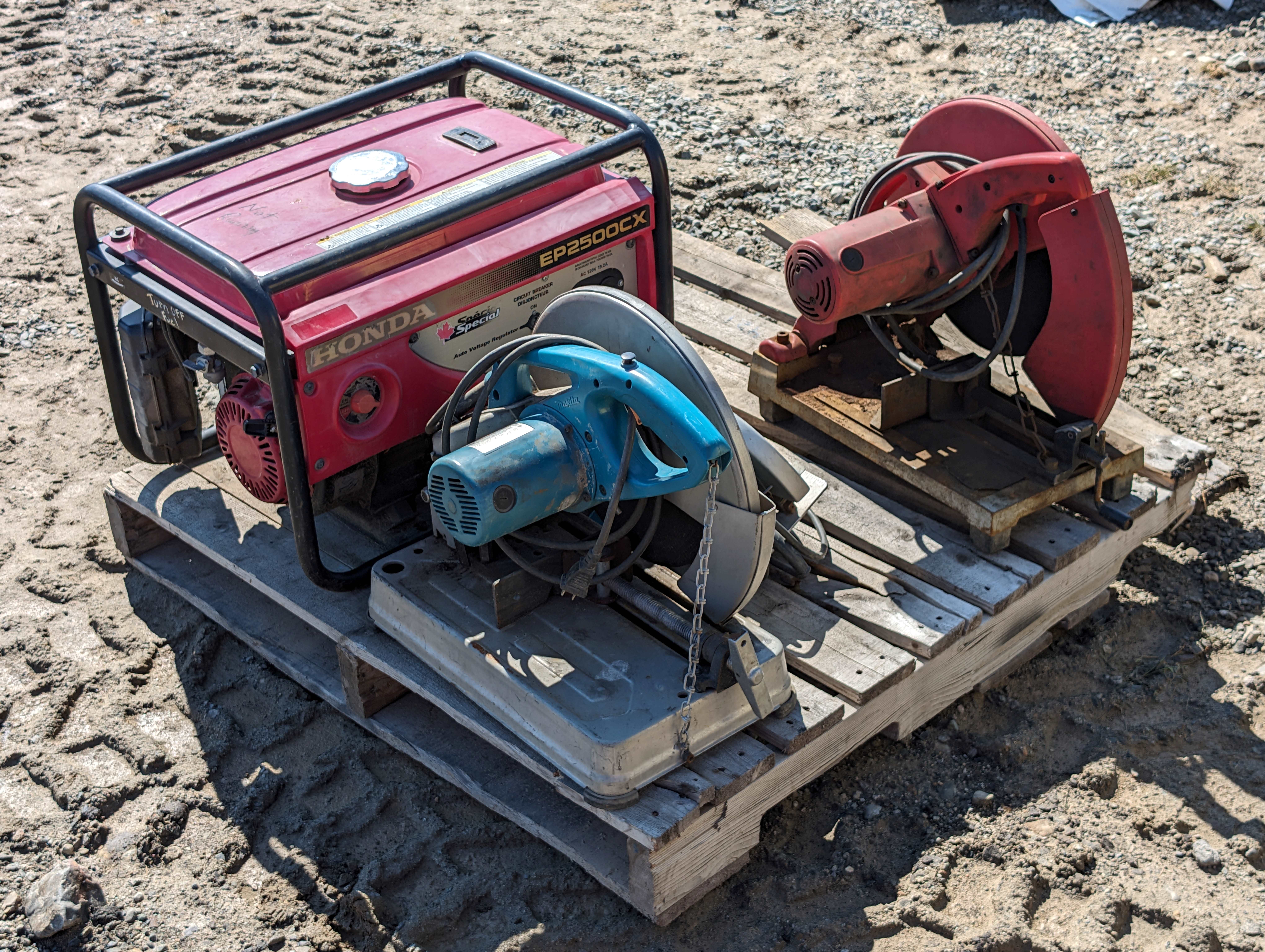 Honda 2500 Watt Gasoline Generator (Inoperable) [24FM03001-421] | Team ...
