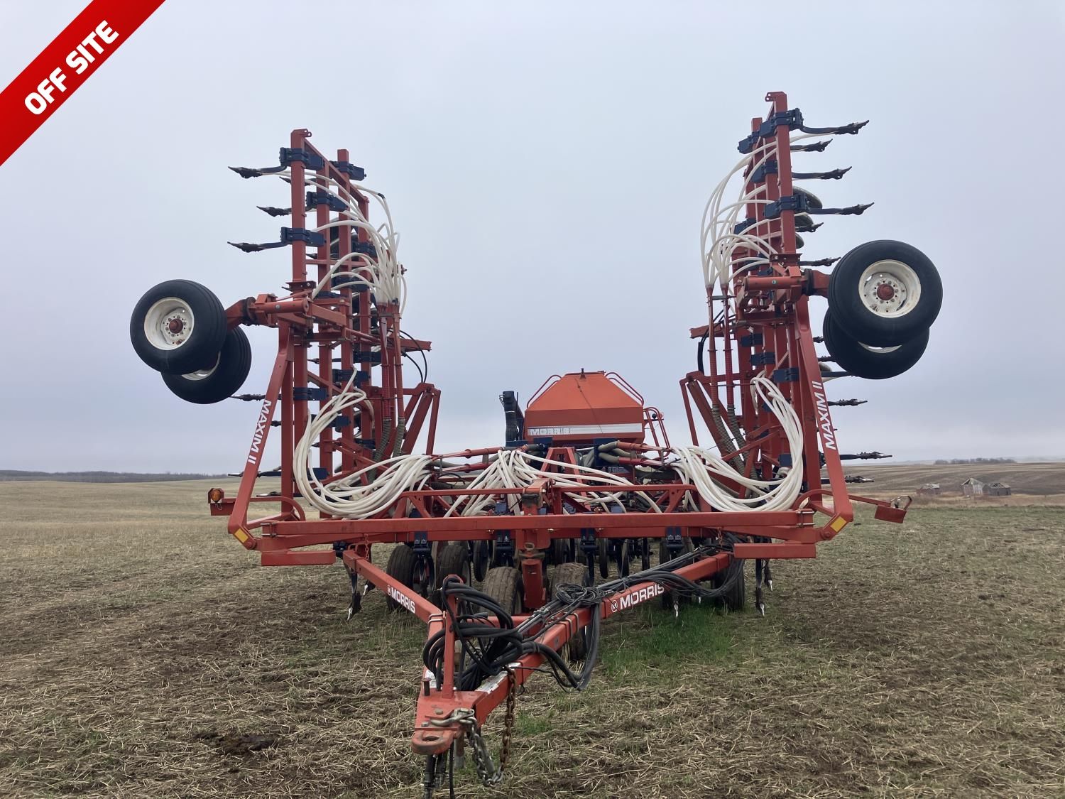 Morris Maxim II 39 Ft Air Drill with Morris 7240 Tow Behind Air Cart ...
