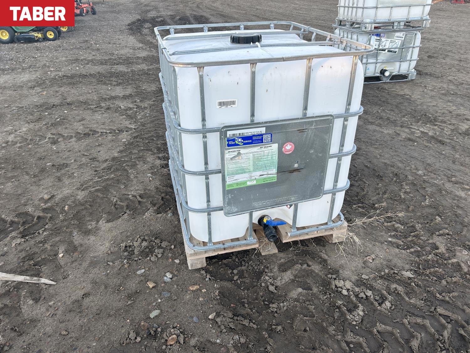 1000L Caged Poly Tank [25KJ02145-016] | Team Auctions