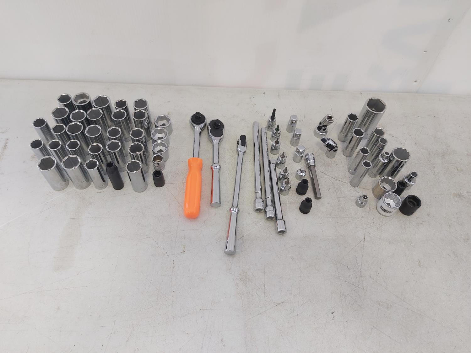 Qty of Gray Tools (Unused) [24DA05990-186] | Team Auctions
