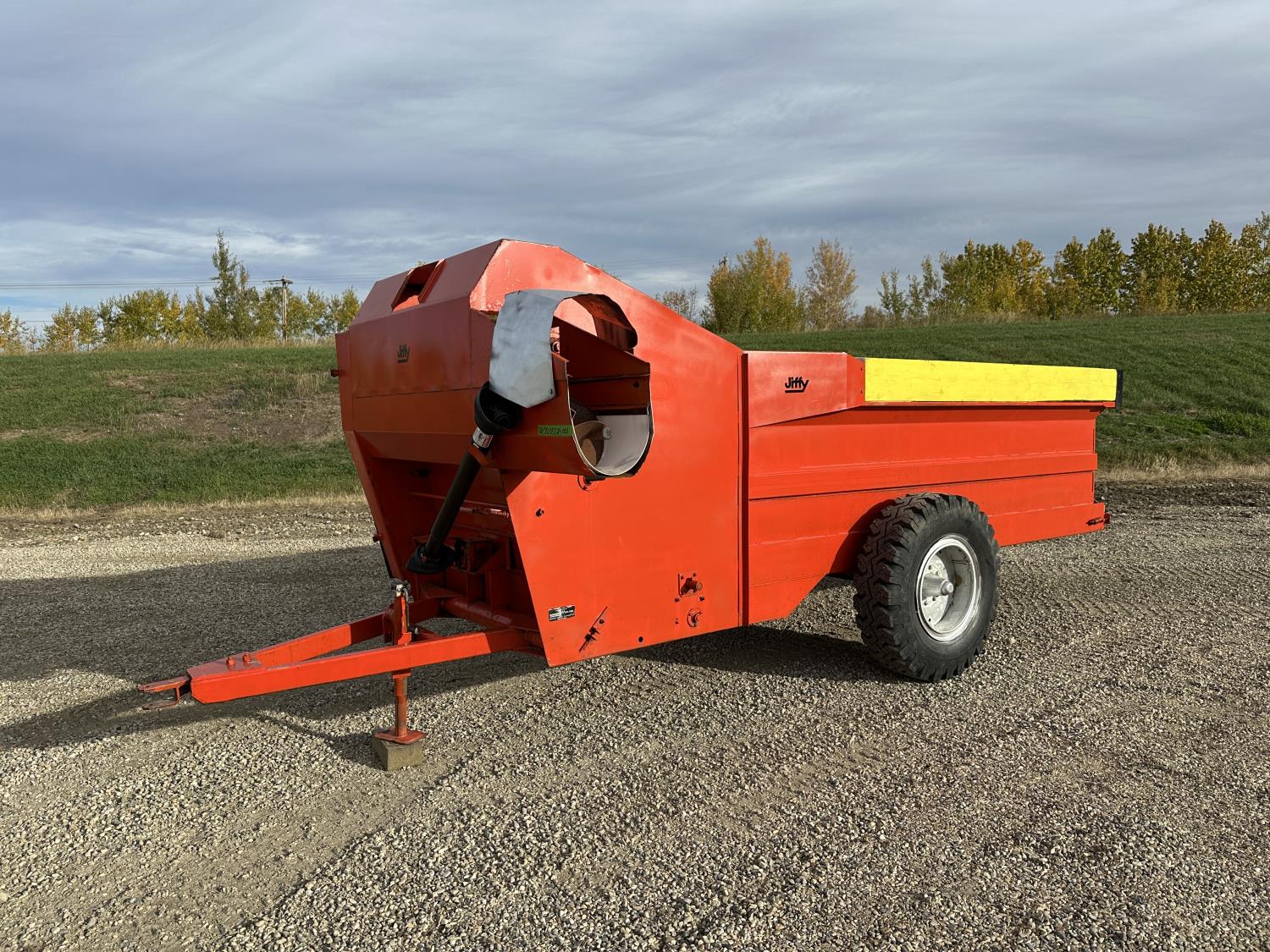 Jiffy JFW-220 S/A Bunk Feed Wagon [24JD05024-001] | Team Auctions