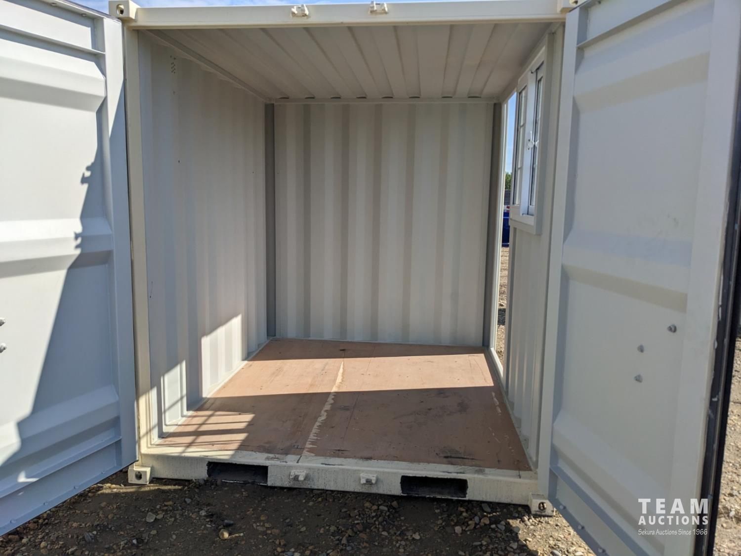 8 Ft Container [24AC03994-032] | Team Auctions