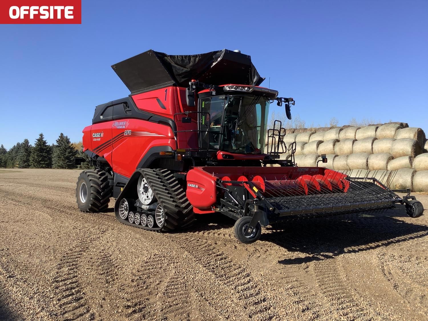 2025 Case IH AF11 Tracked Combine with Rear Wheel Assist [25LB05001-021 ...