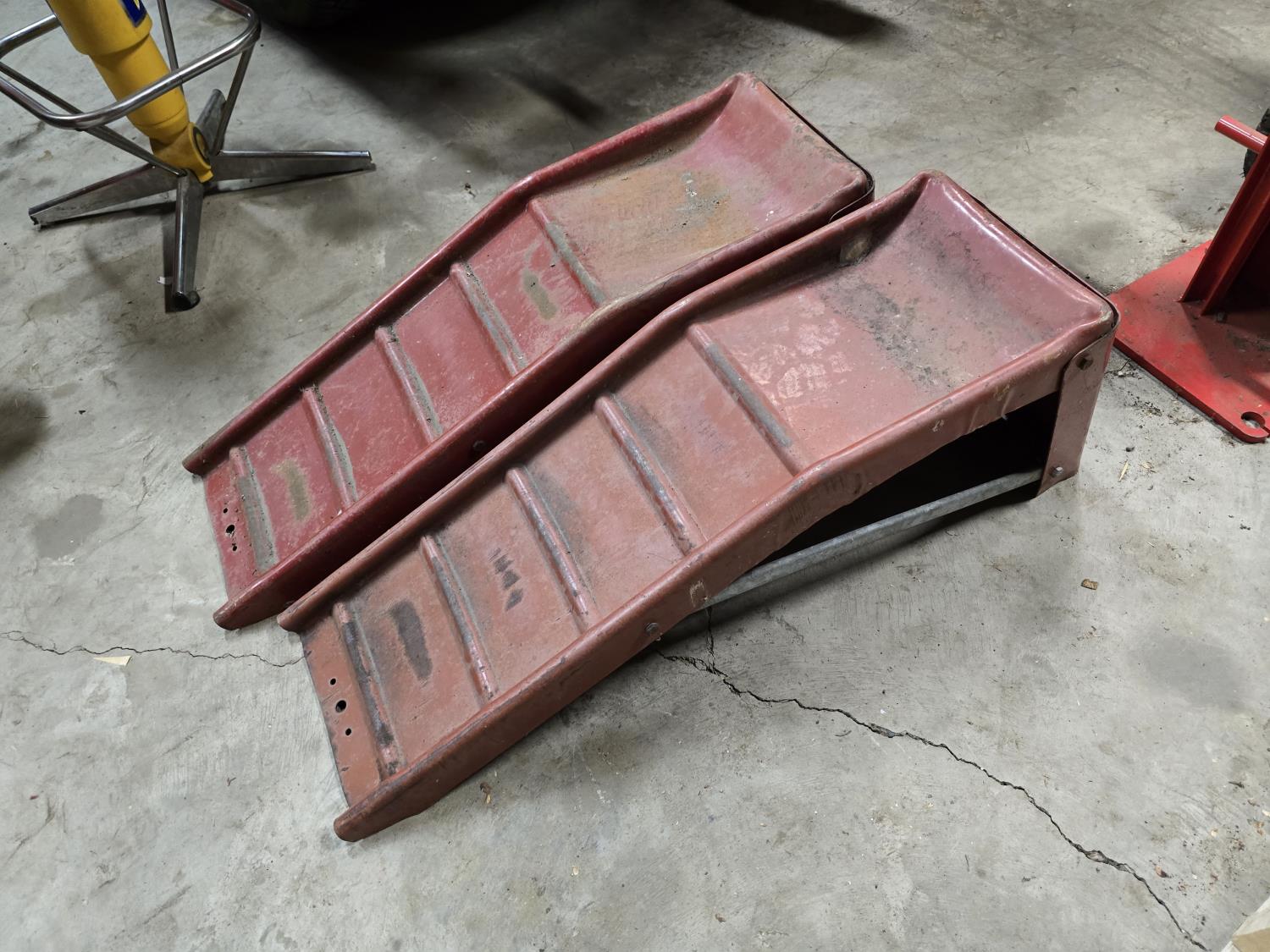 Qty of (2) Metal Ramps [25IP02017-219] | Team Auctions