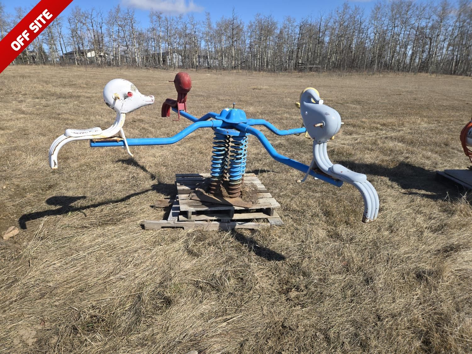 4 Person Spring Teeter Totter [25DK05001-264] | Team Auctions
