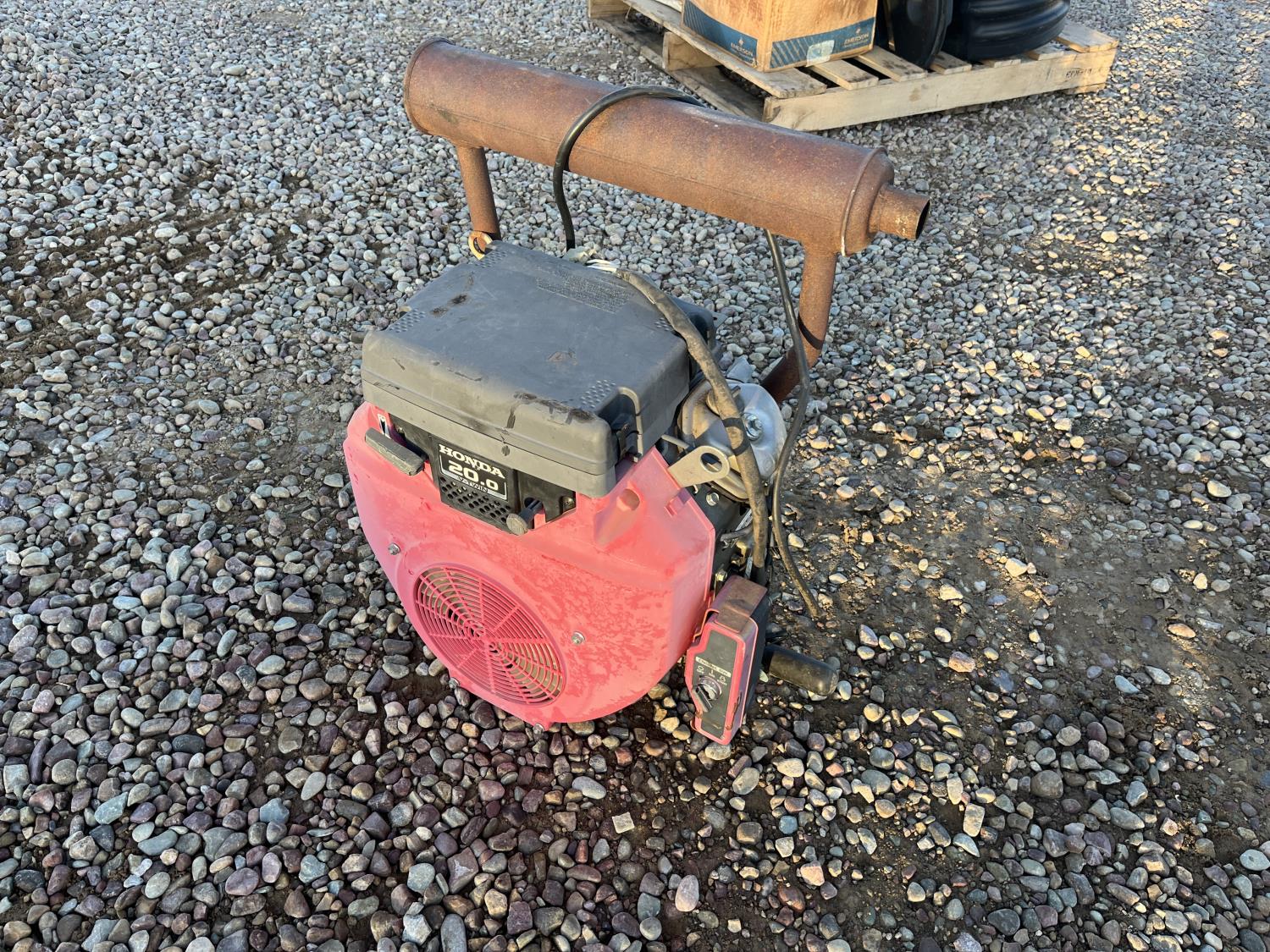 Honda 20 HP Gas Engine [25CE02001-196] | Team Auctions