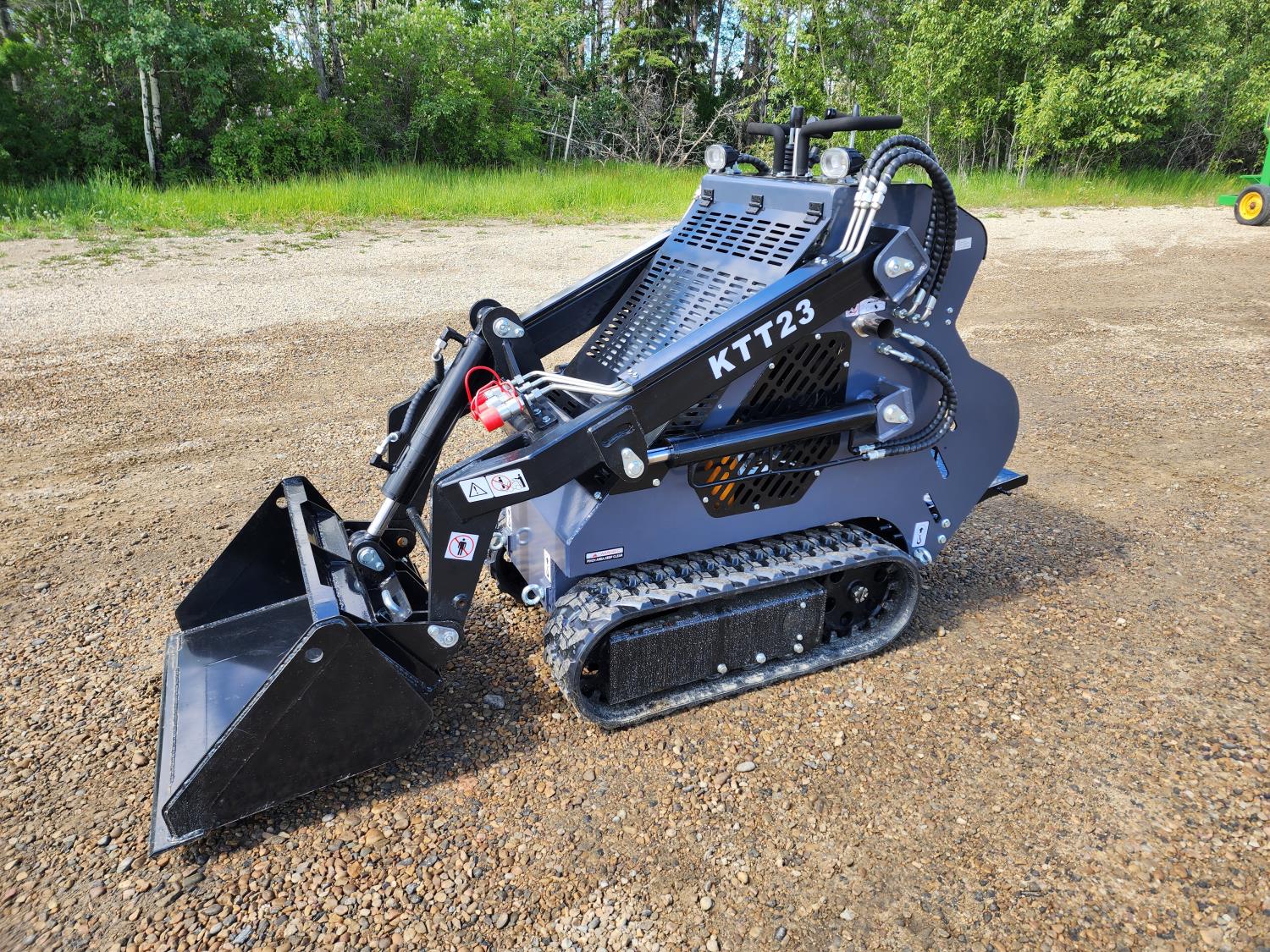2024 AGT KTT23 Mini Stand On Tracked Skid Steer (Unused) [25CA13996-055 ...