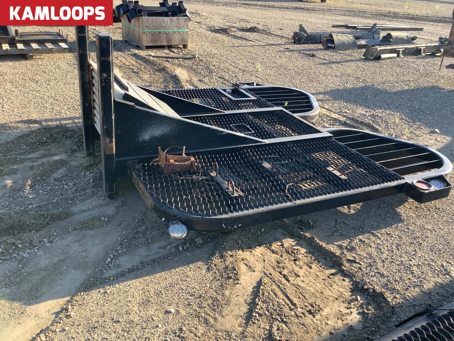 Prefab 048-0019-00 HD Logging Head Rack [25IB05995-017] | Team Auctions