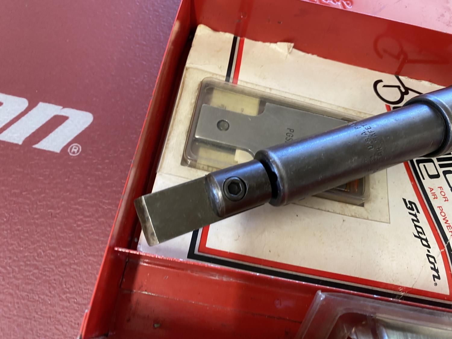 Snap-on Air Powered Scraper Kit [25IP02003-238] | Team Auctions