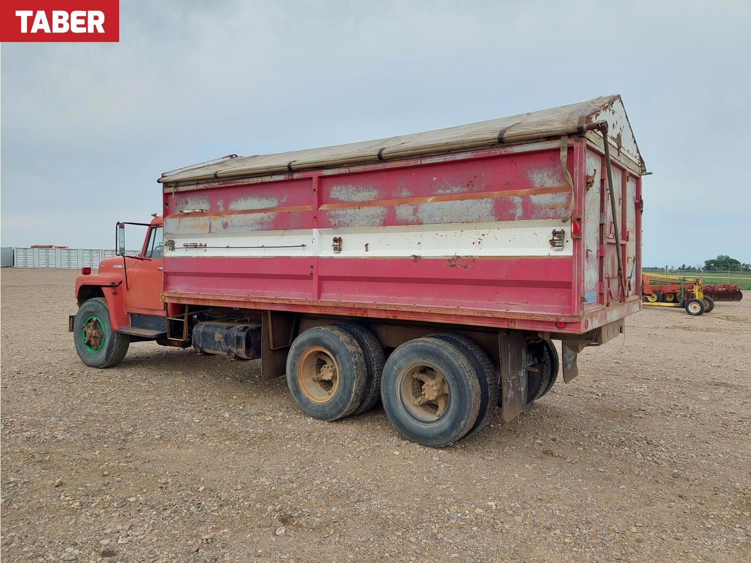 1977 International Harvester Loadstar 1850 T/A Grain Truck [25IG02036 ...