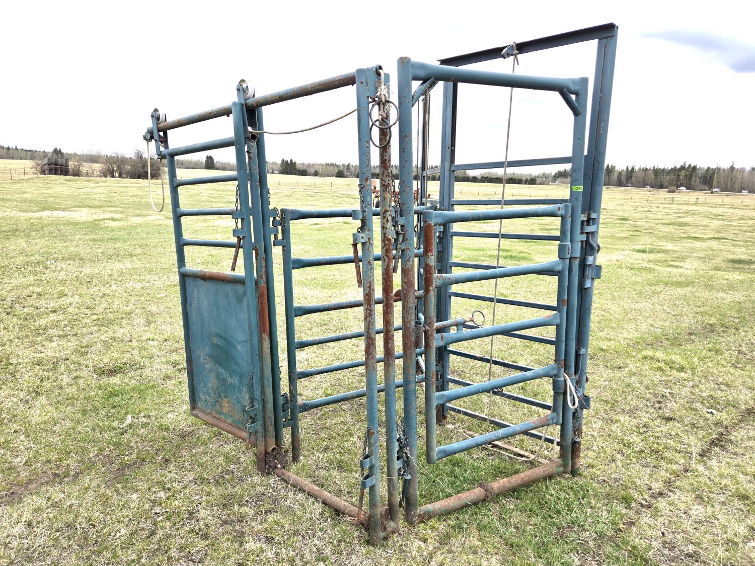 Hi-Hog Two Way Splitter Gate Assembly [24FH08001-092] | Team Auctions