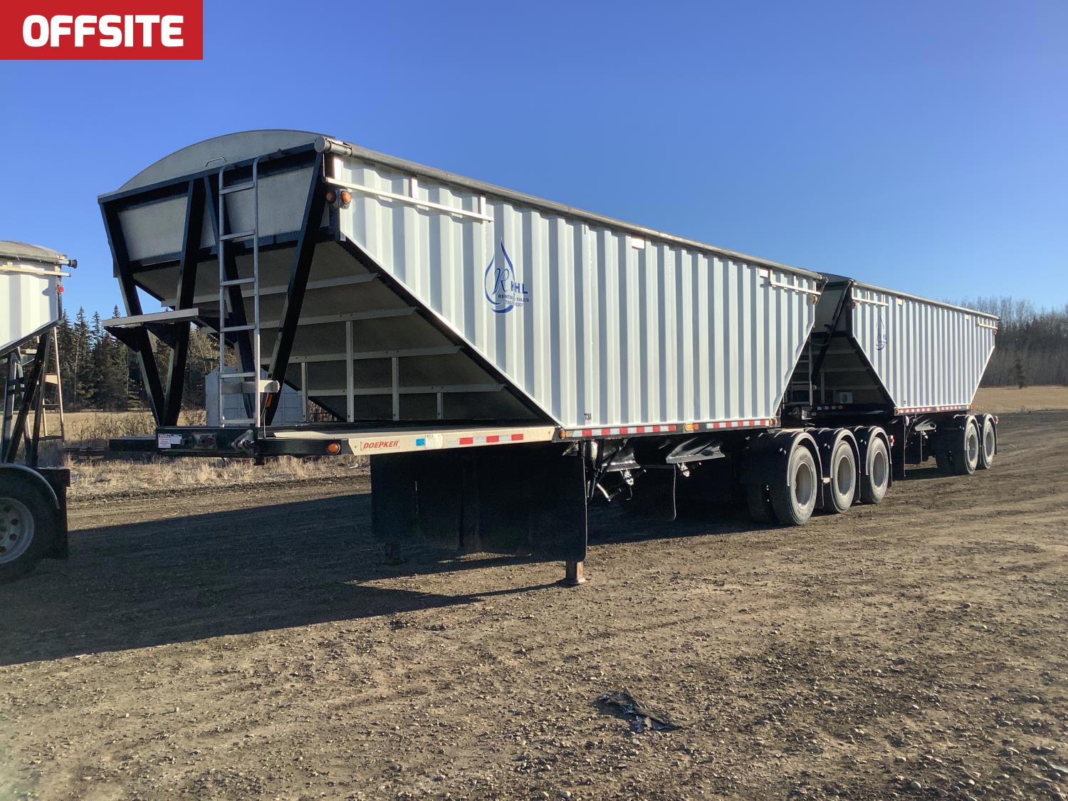 2020 Doepker Super B Grain Trailers [25LB05013-010]