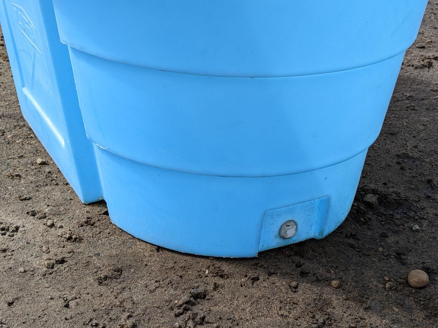 UFA 50 Gallon Poly Water Trough [24FE37005-011] | Team Auctions