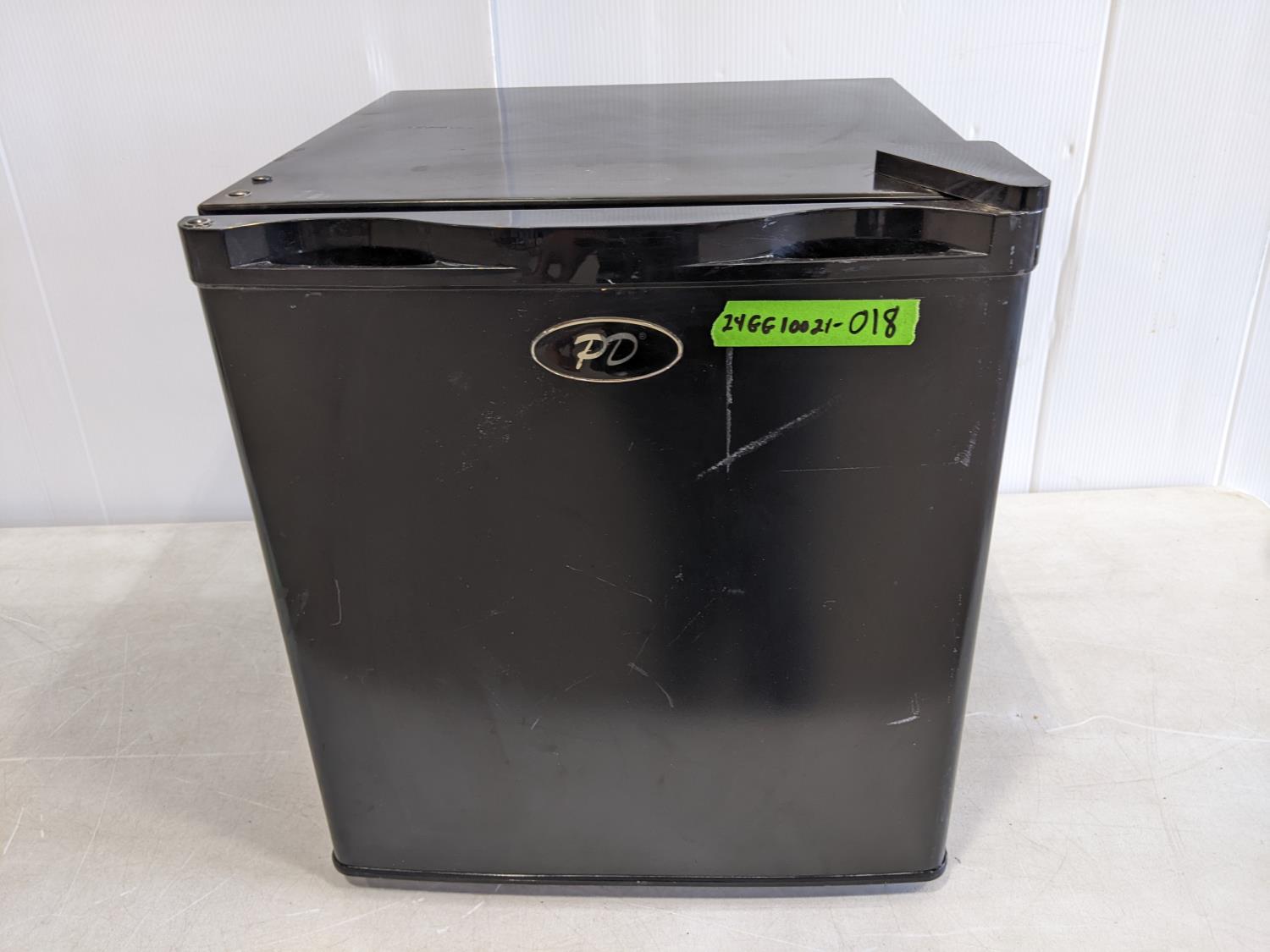 PD BC-46 1.62 Cu. Ft. Free Standing Mini Fridge [24GG10021-018] | Team ...