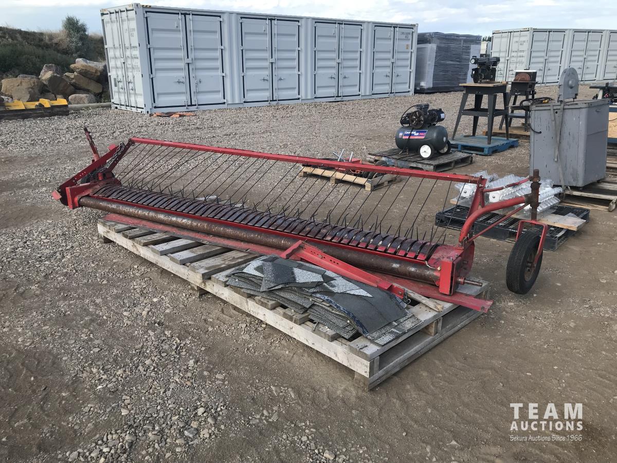 Case IH 12 Ft Pickup [23GD02007-001] | Team Auctions