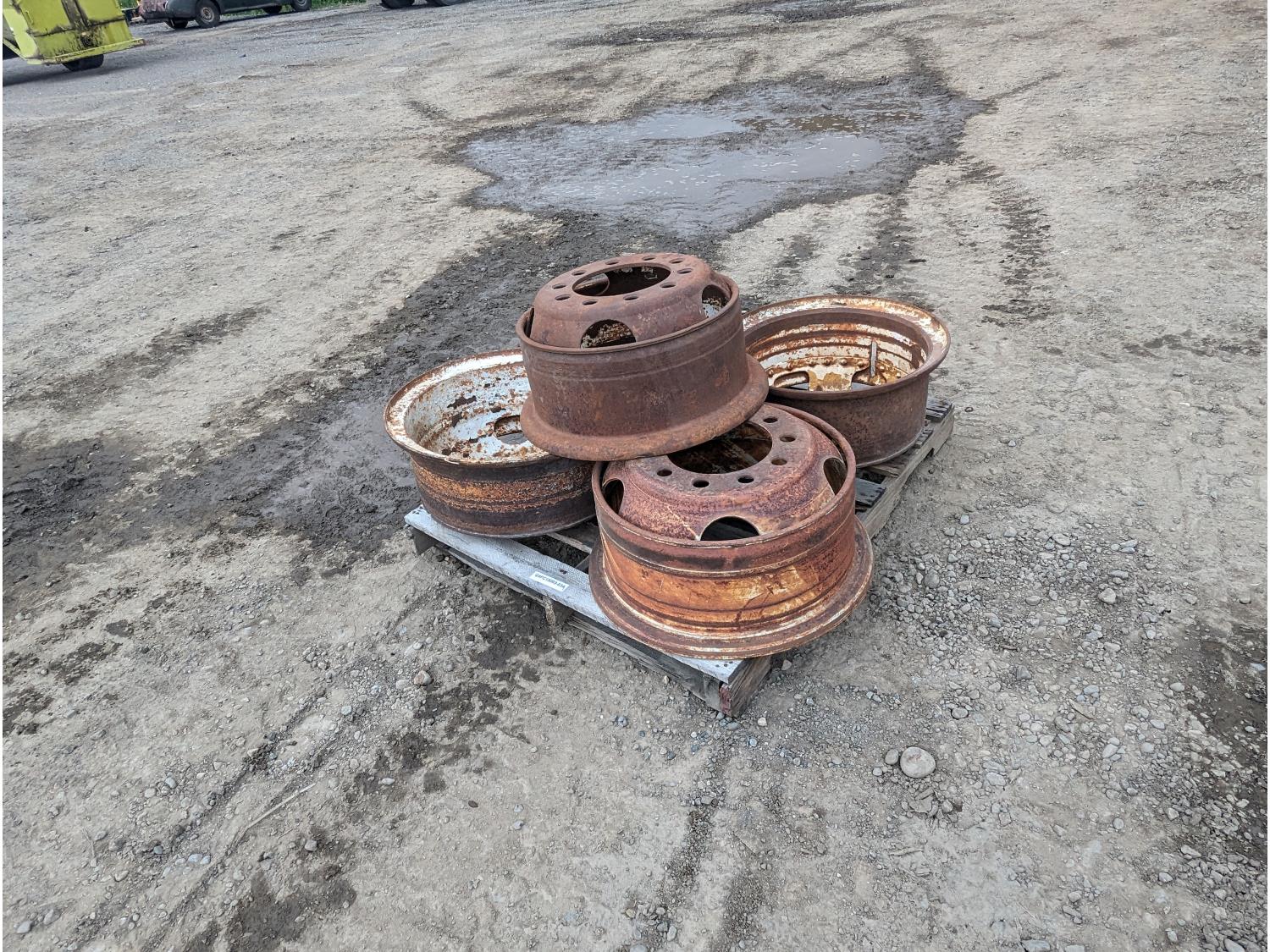 (5) 20-22 Inch Budd Wheels [24FC15003-034] | Team Auctions