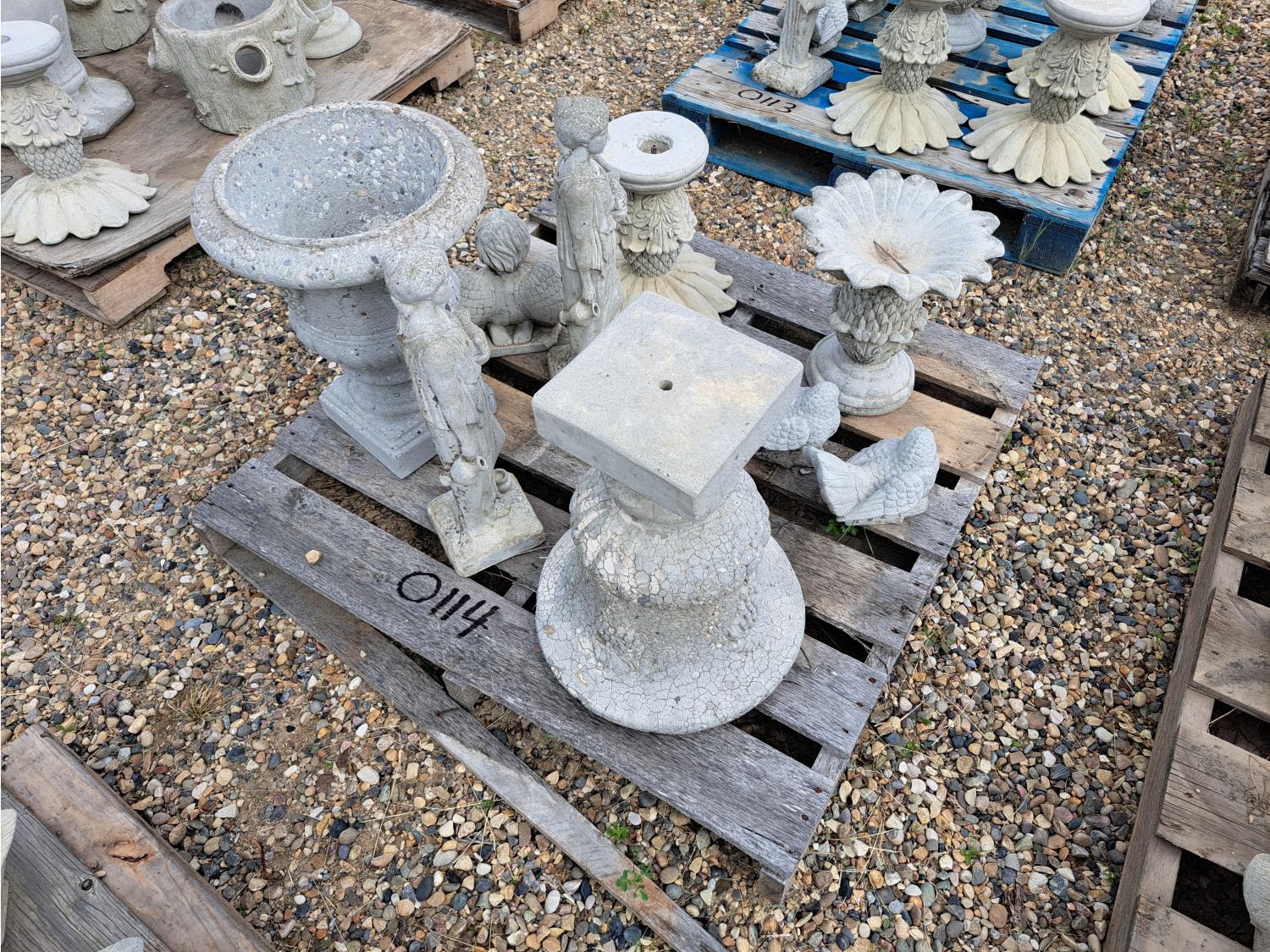 Concrete Roman Plant Pots and Stands (Unused) [24IJ07001-114] | Team ...