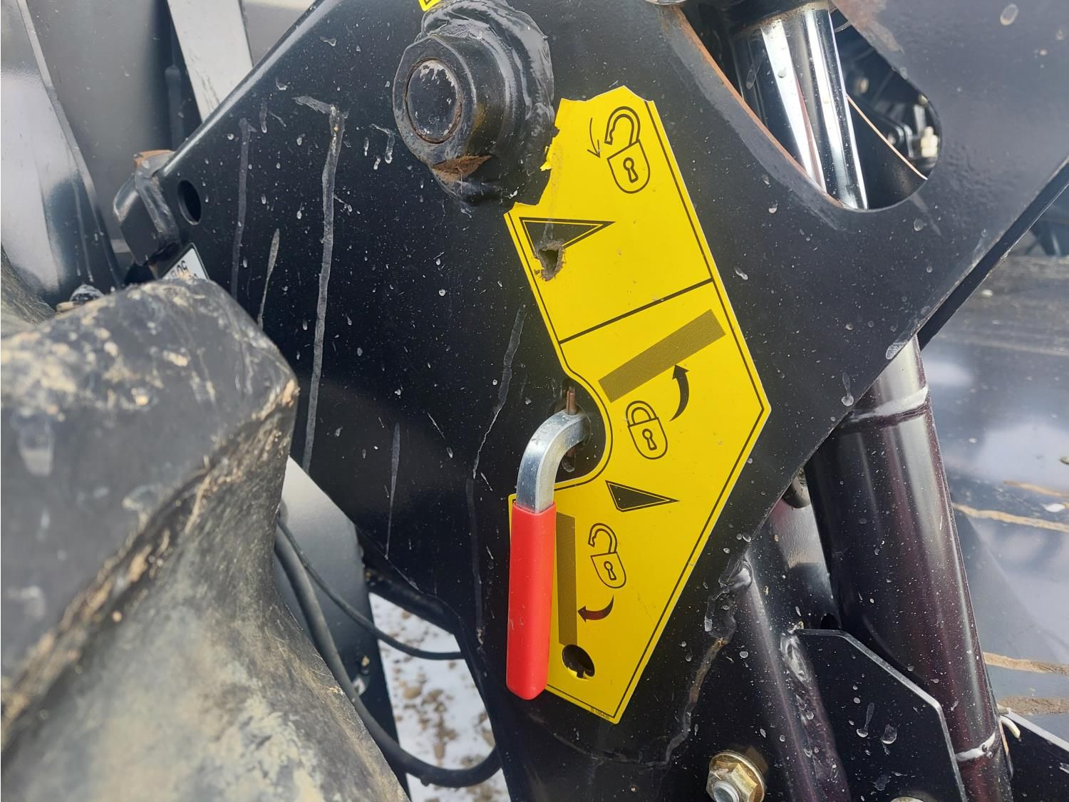 2016 MacDon M205 16 Ft Disc Mower Conditioner [25CA02034-002] | Team ...