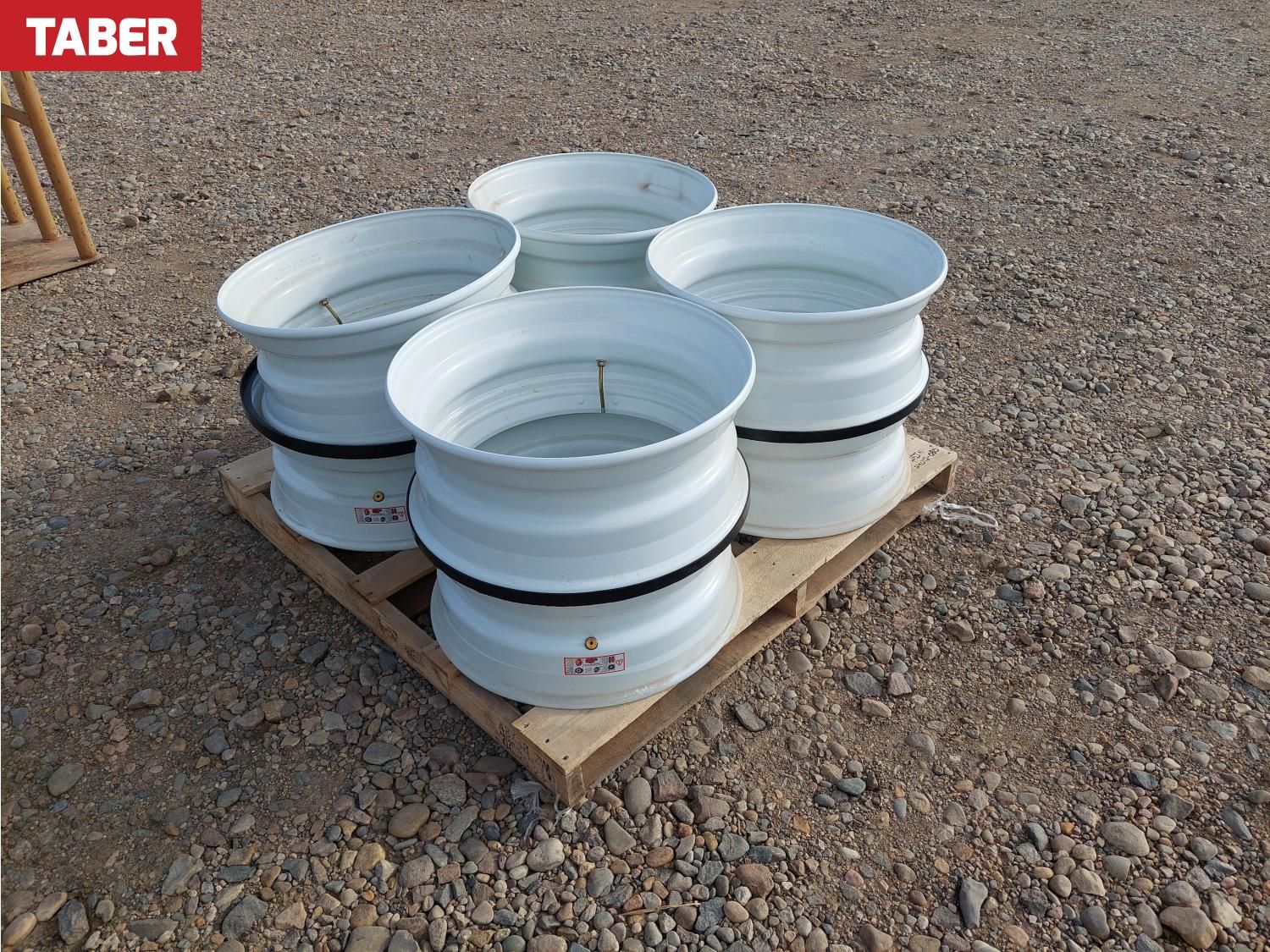 Qty of (8) 22.5X8.25 Rims (Unused) [25IH24012-101] | Team Auctions