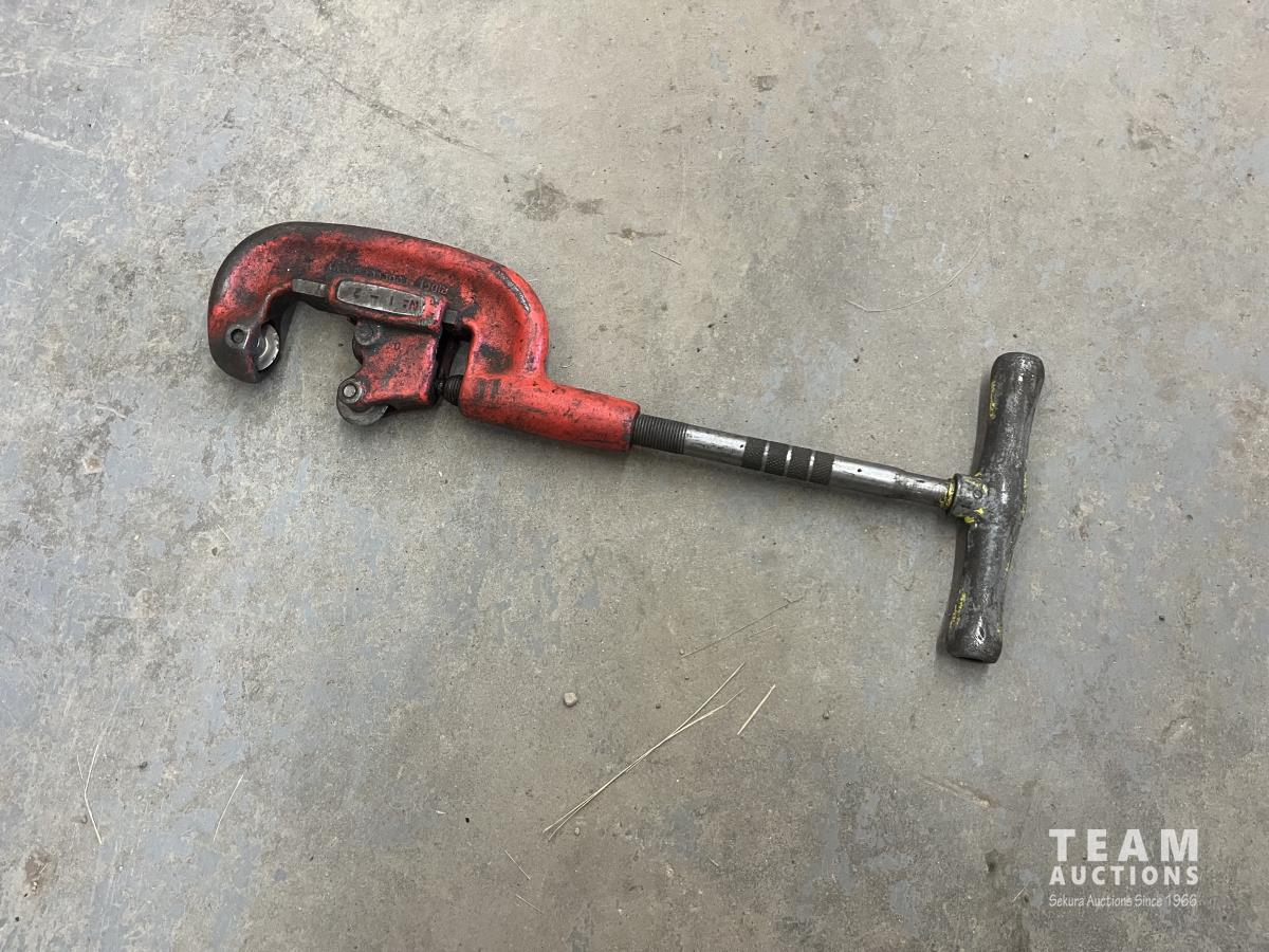 2 Inch Pipe Cutter [23EH02001-175] | Team Auctions